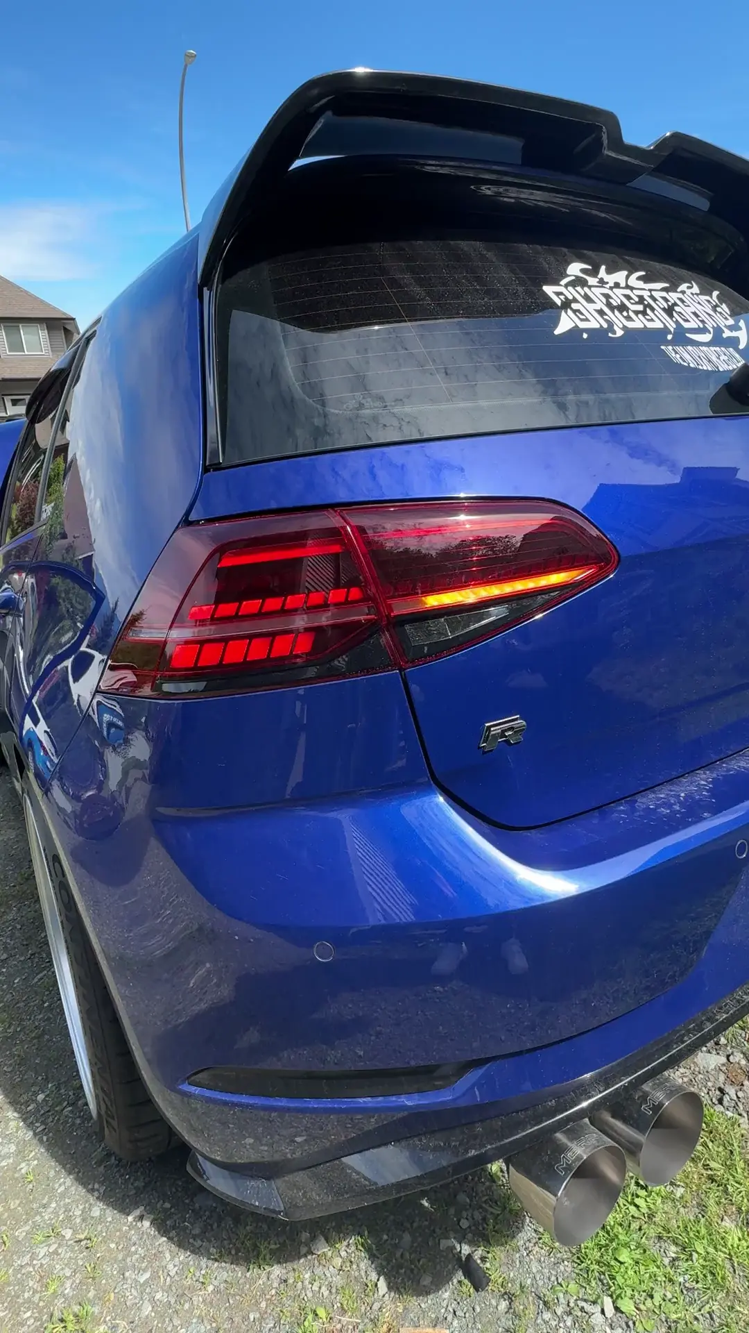 is the secondary flashing normal? | Scrolller