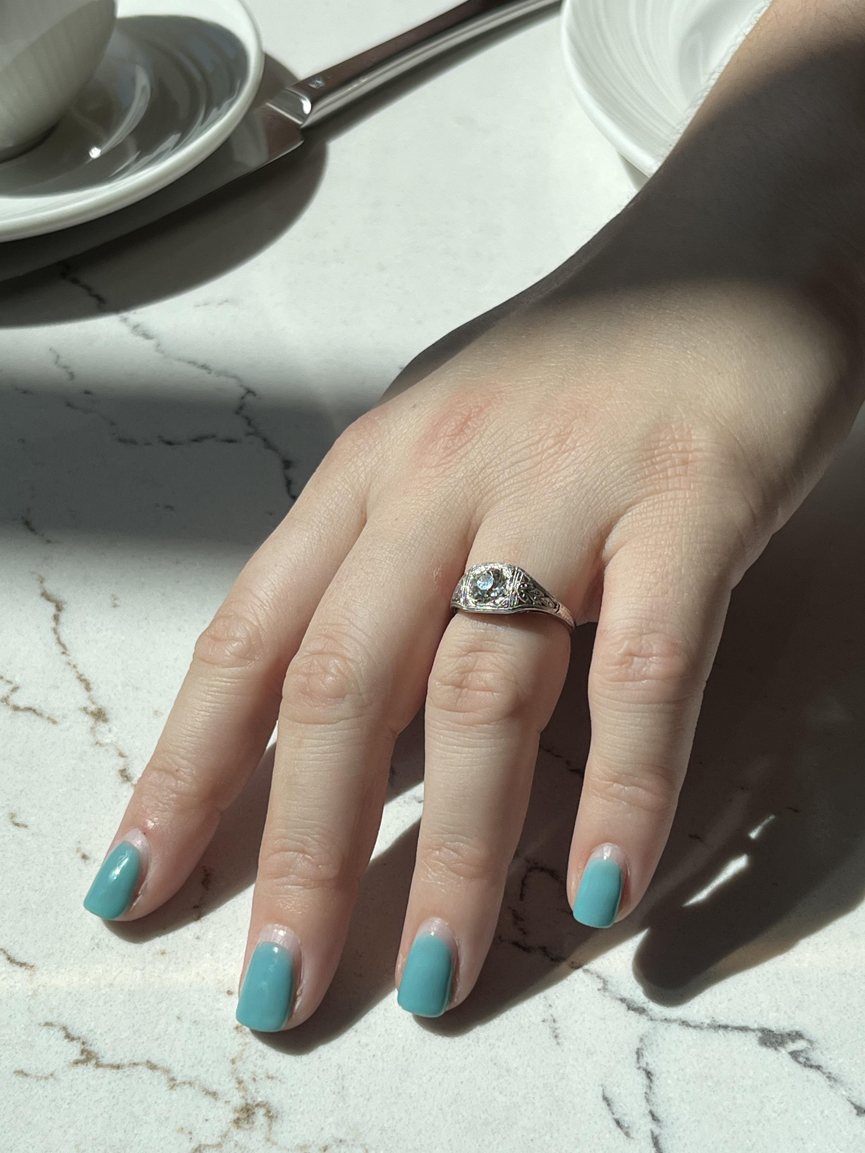 Vintage Platinum | Scrolller