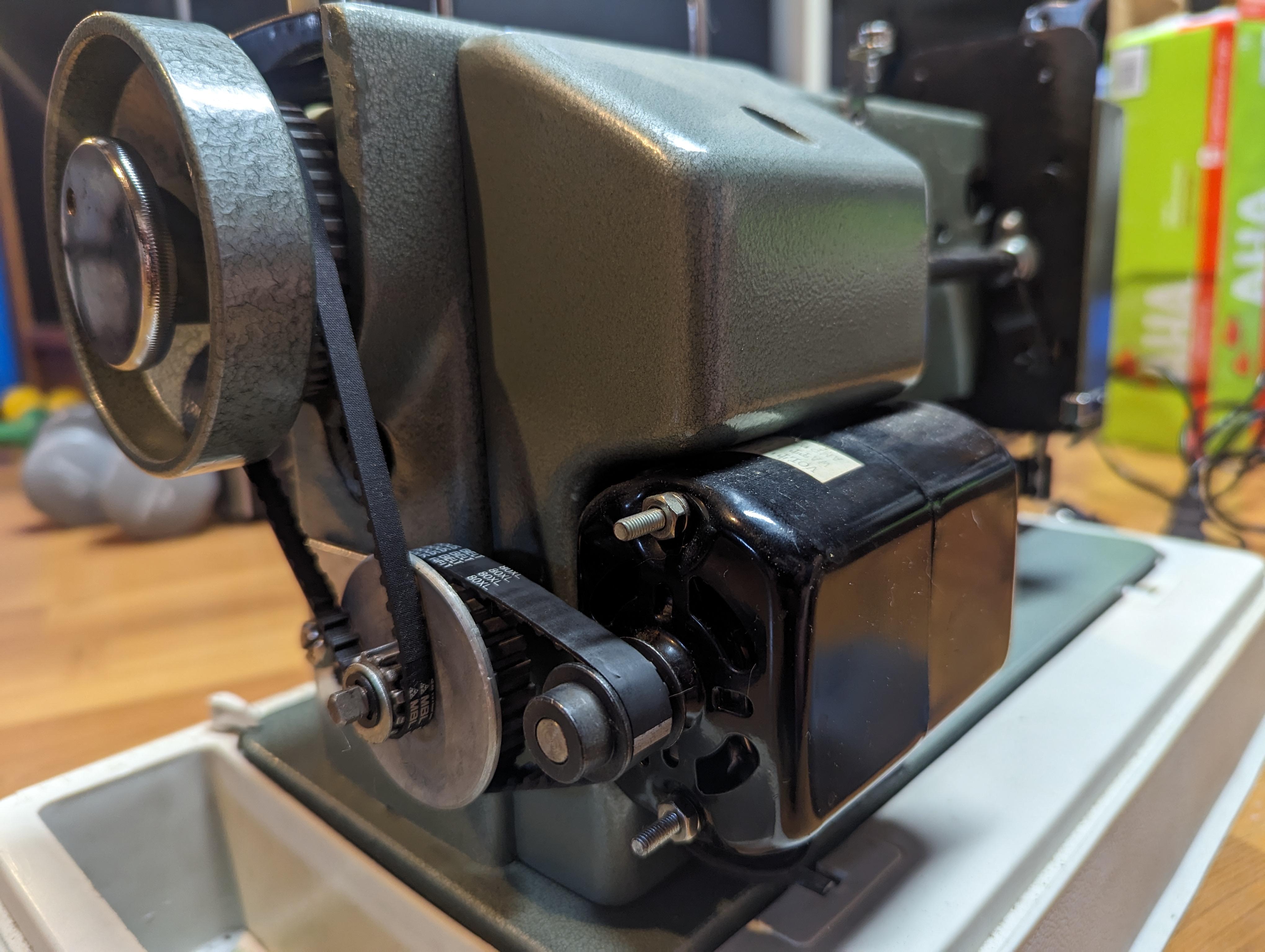 I've inherited a sewing machine... | Scrolller