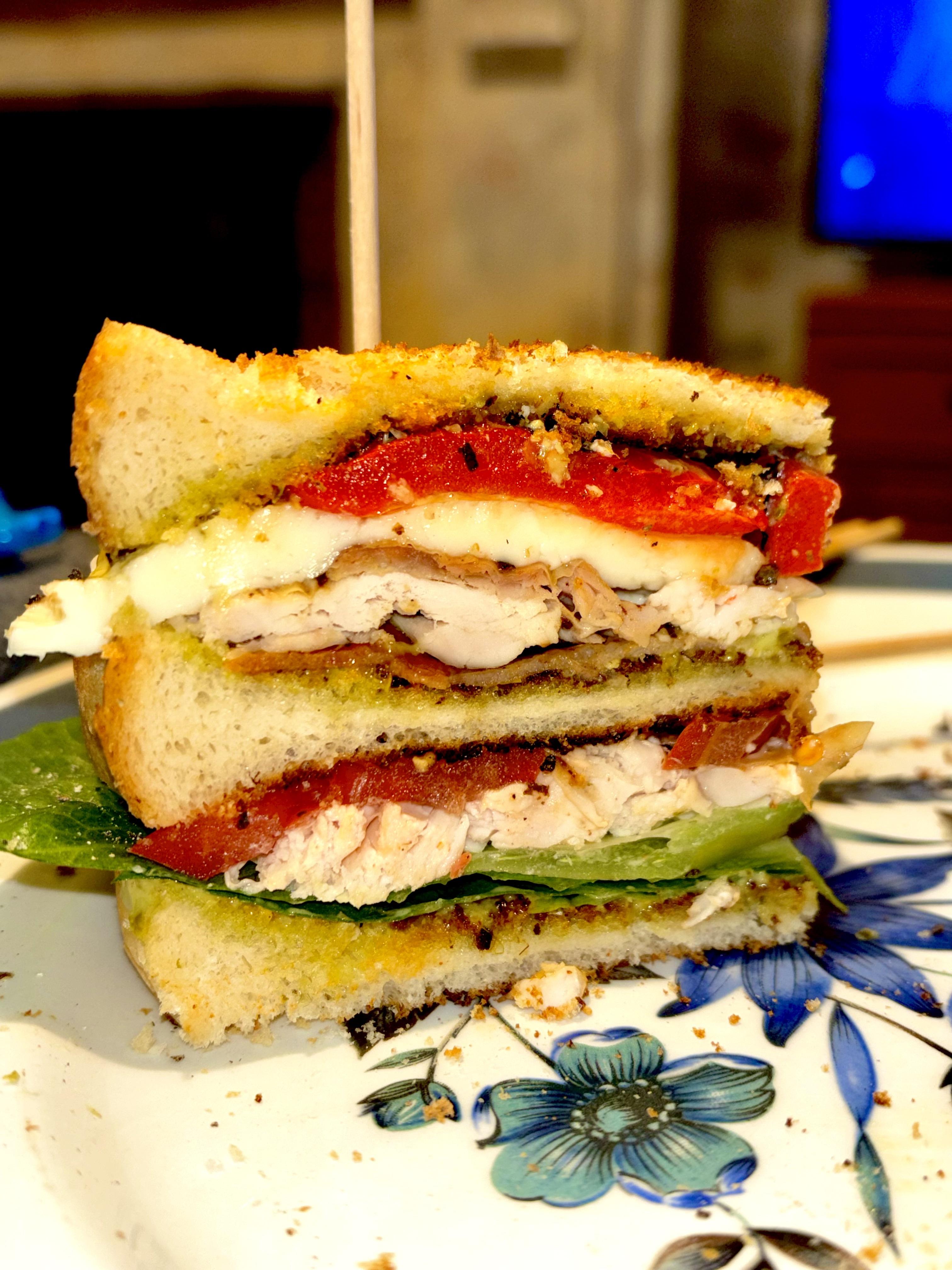 [Homemade] Roast chicken and bacon club sandwiches | Scrolller