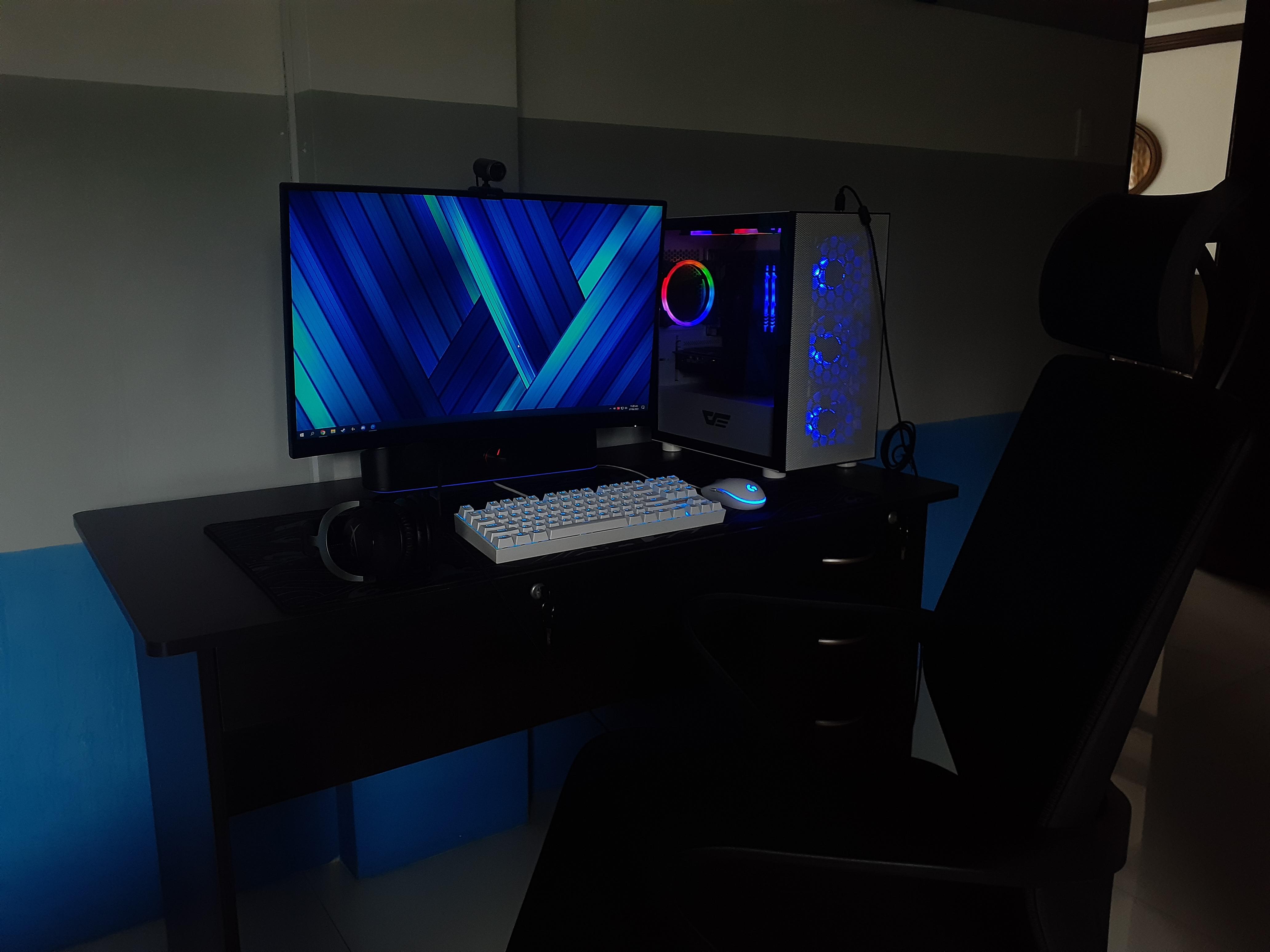 My simple setup. Any suggestions? | Scrolller