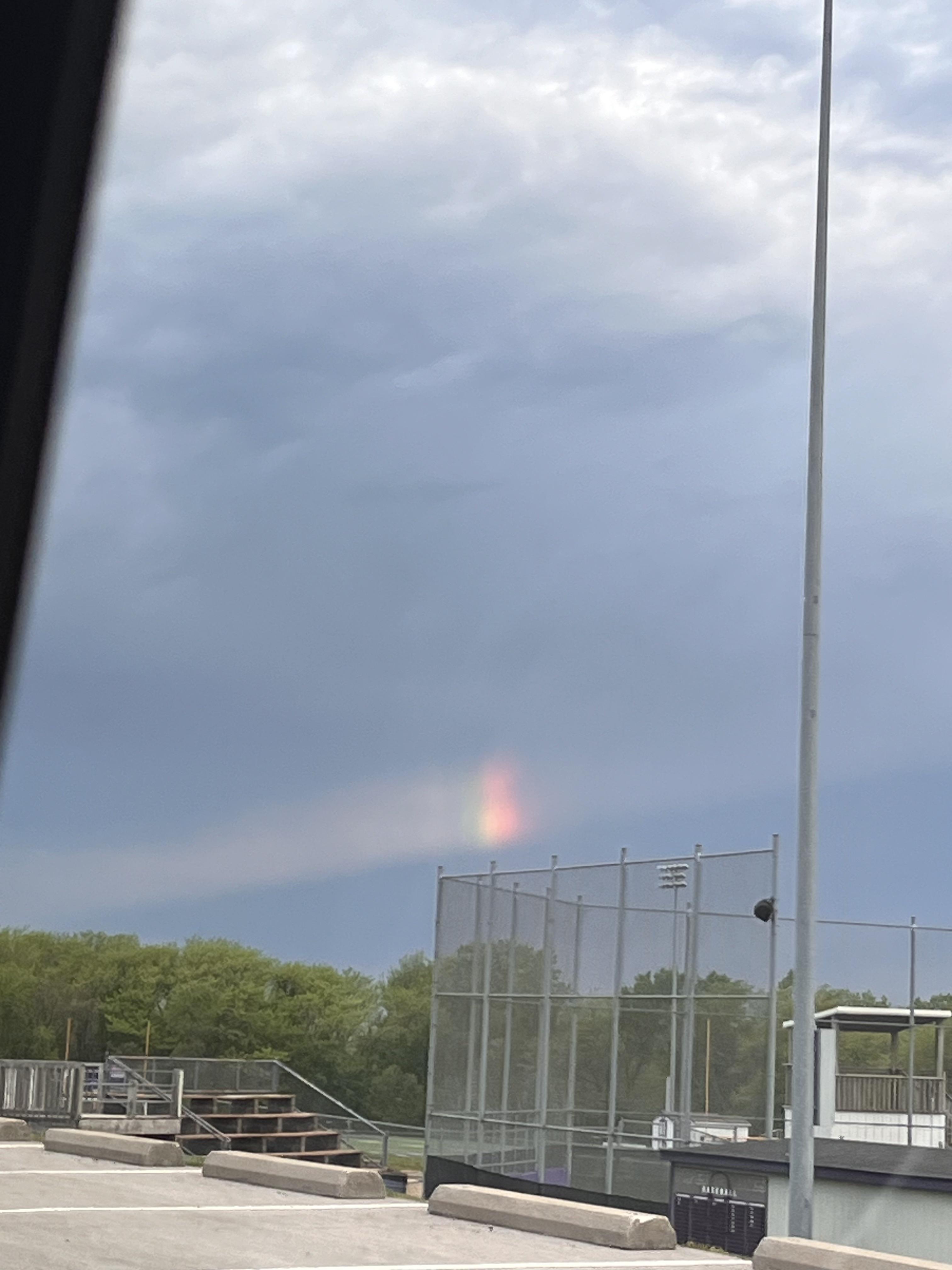 Vertical rainbow | Scrolller