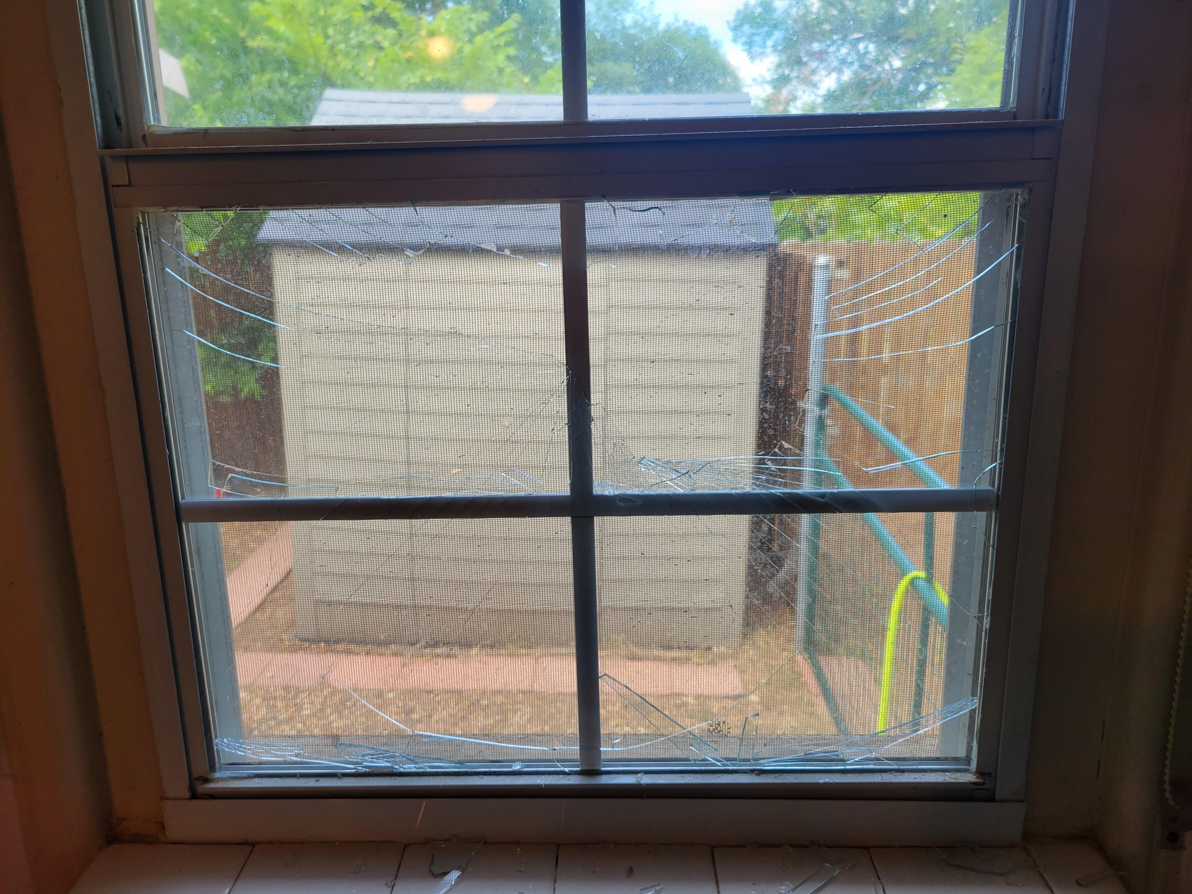 Tips on replacing the inside glass? | Scrolller