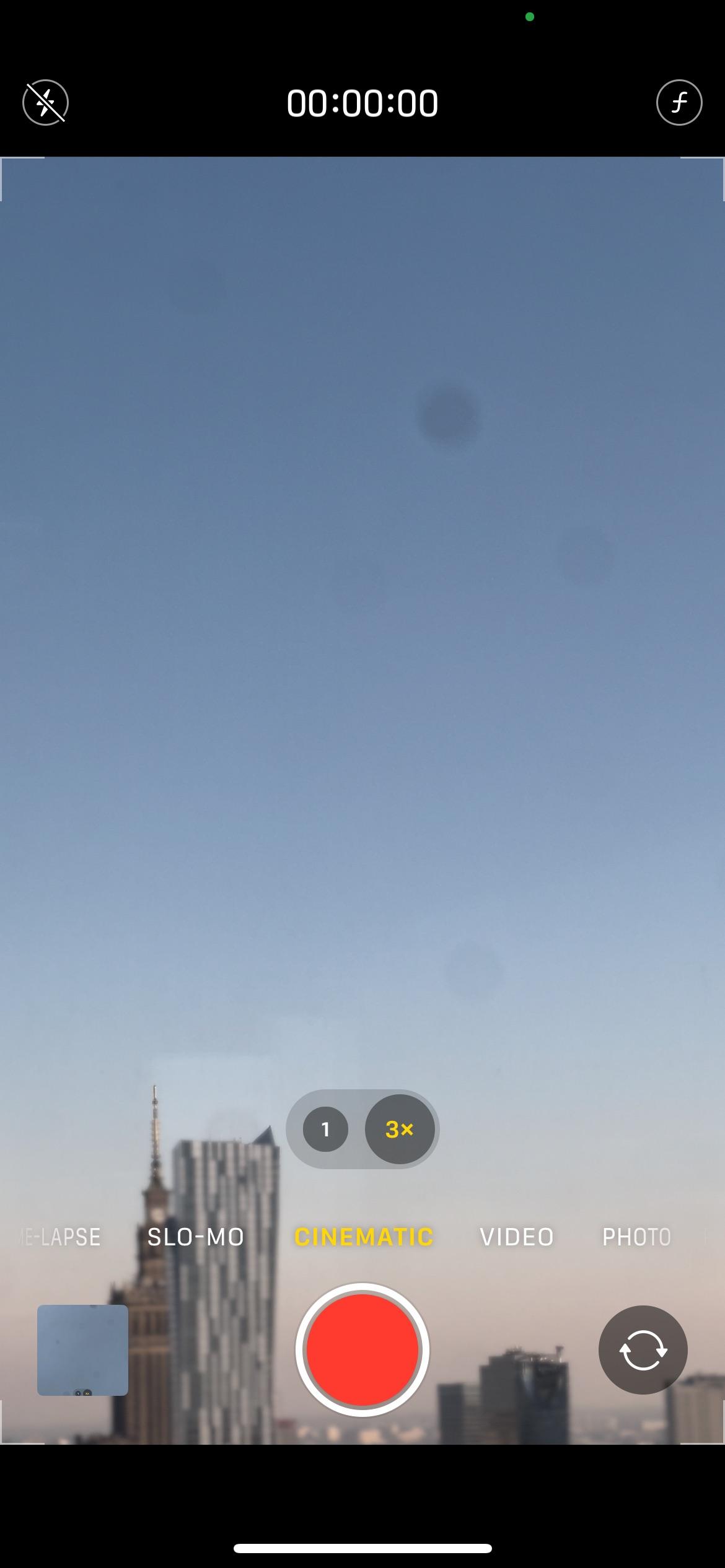 What are these circles whenever i try to zoom in 3x or more? | Scrolller