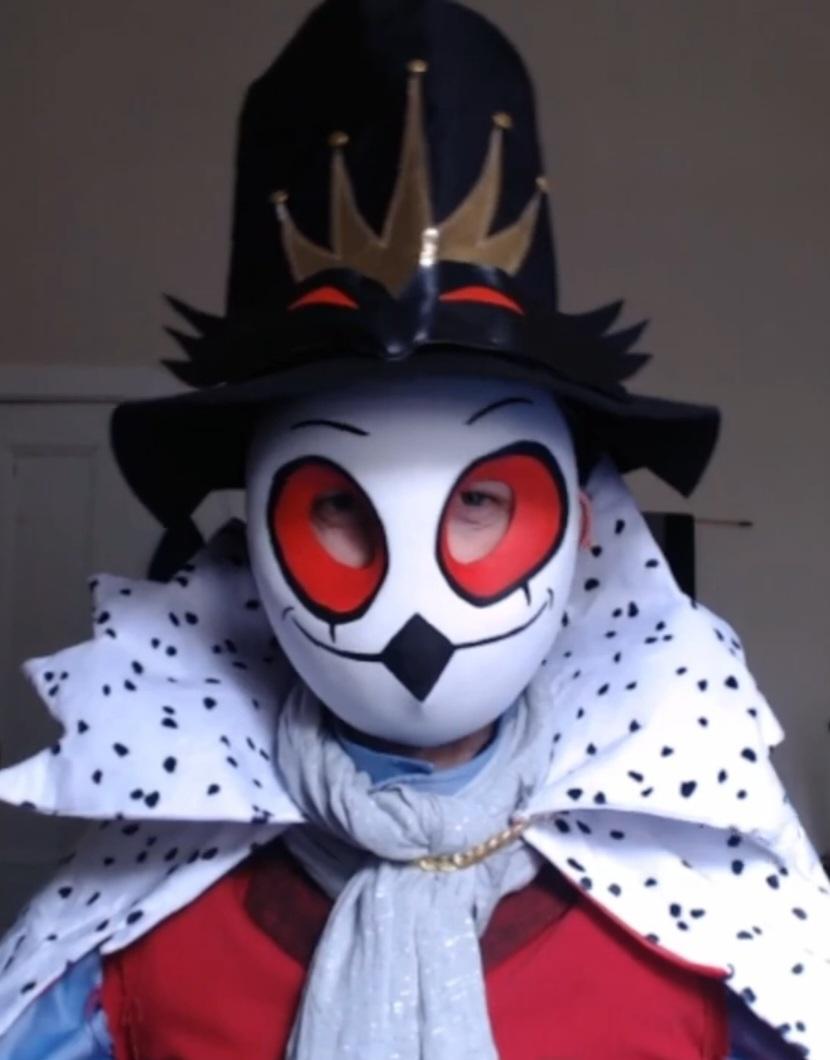 Second Stolas Cosplay | Scrolller