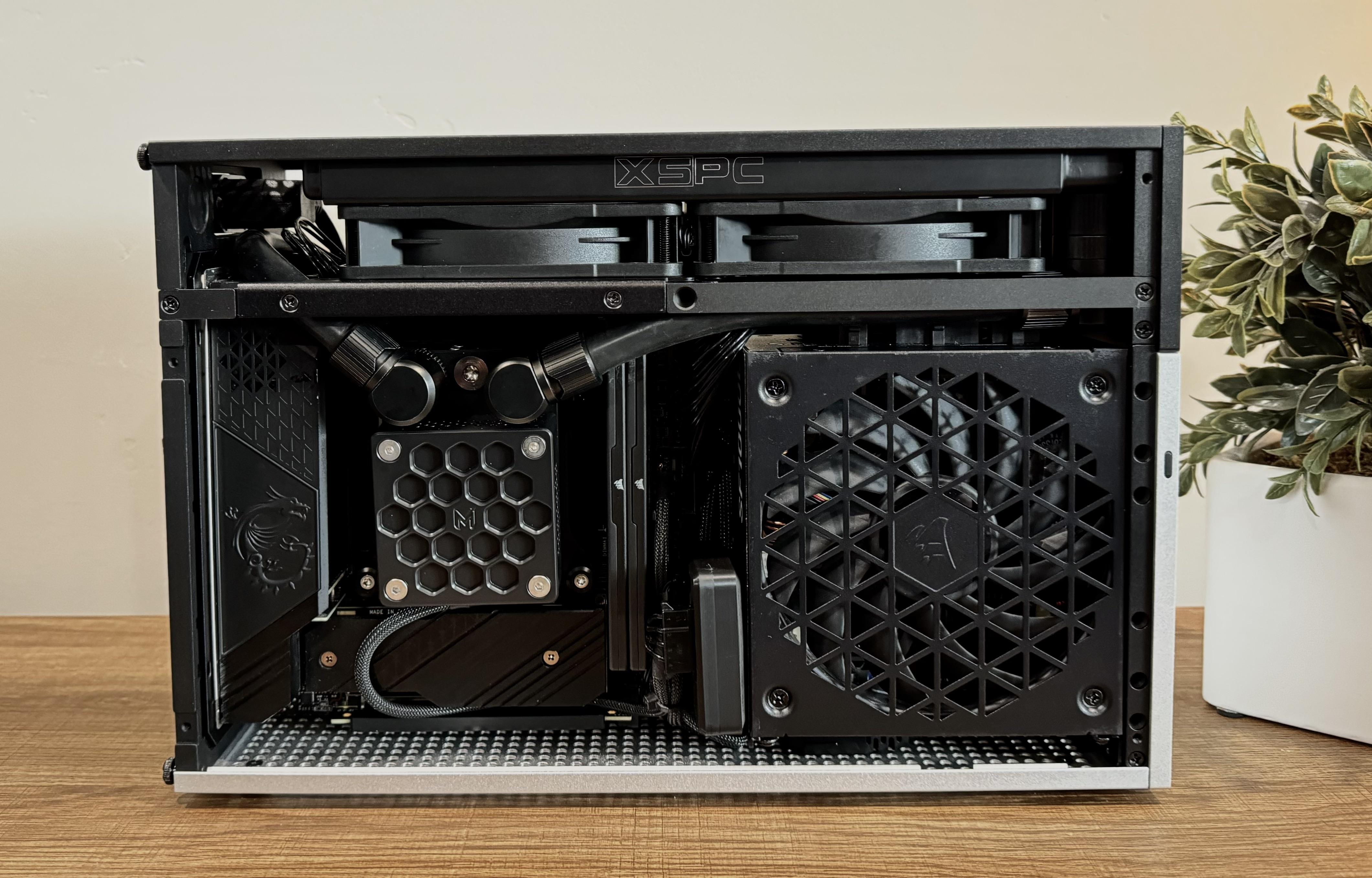 FormD T1 Two Tone - Black Edition | Scrolller