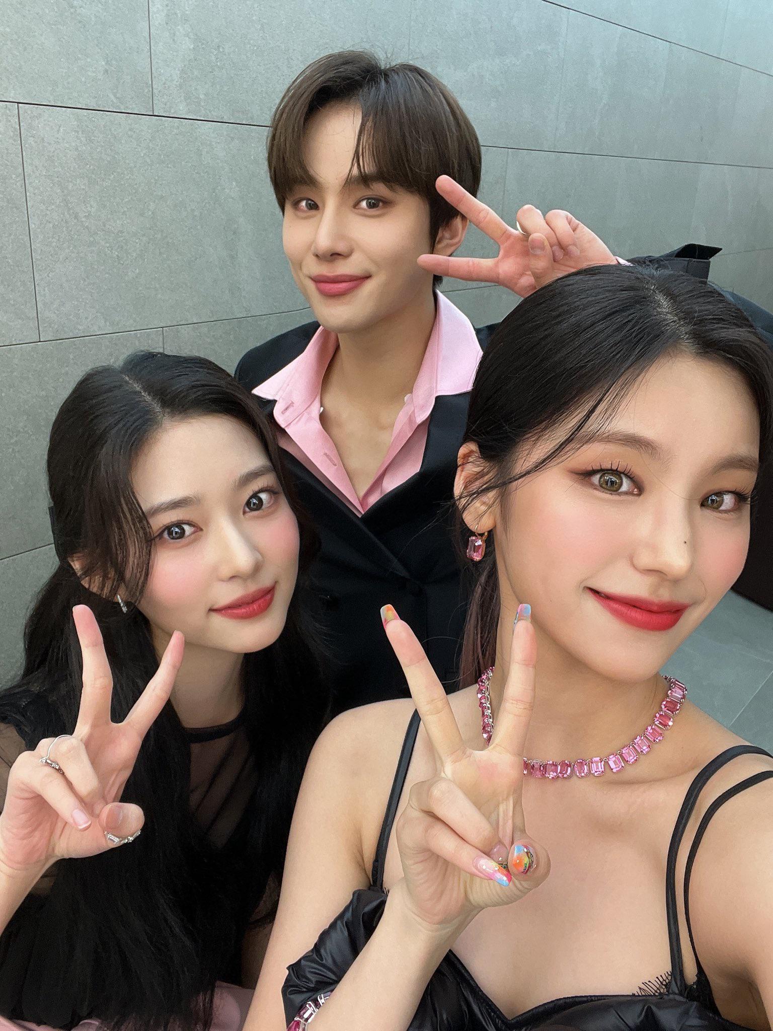 Discover more like IZone: 220717 Music Core Twitter Update With Kim ...