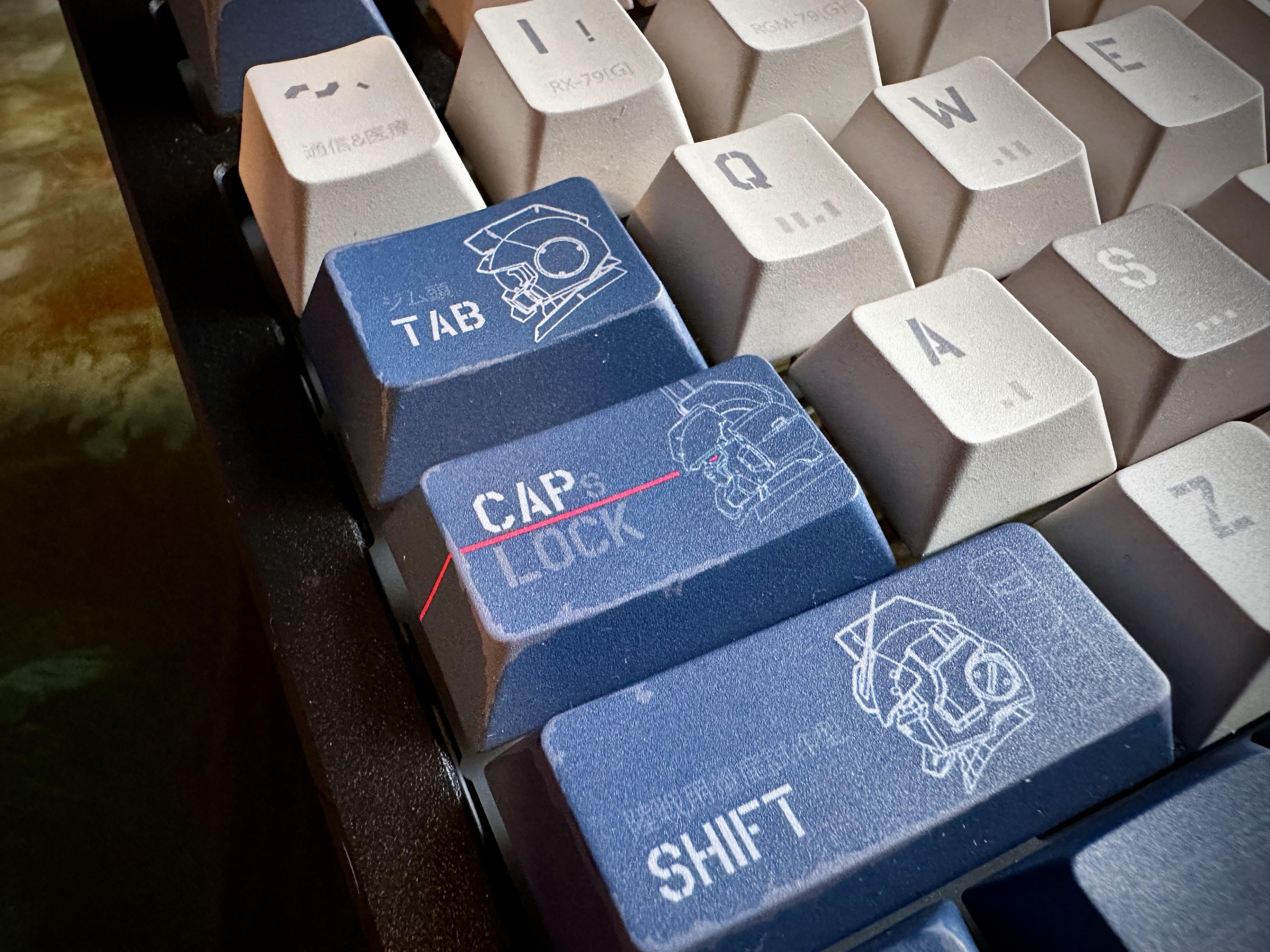 First keyboard build from a Gunpla guy | Scrolller