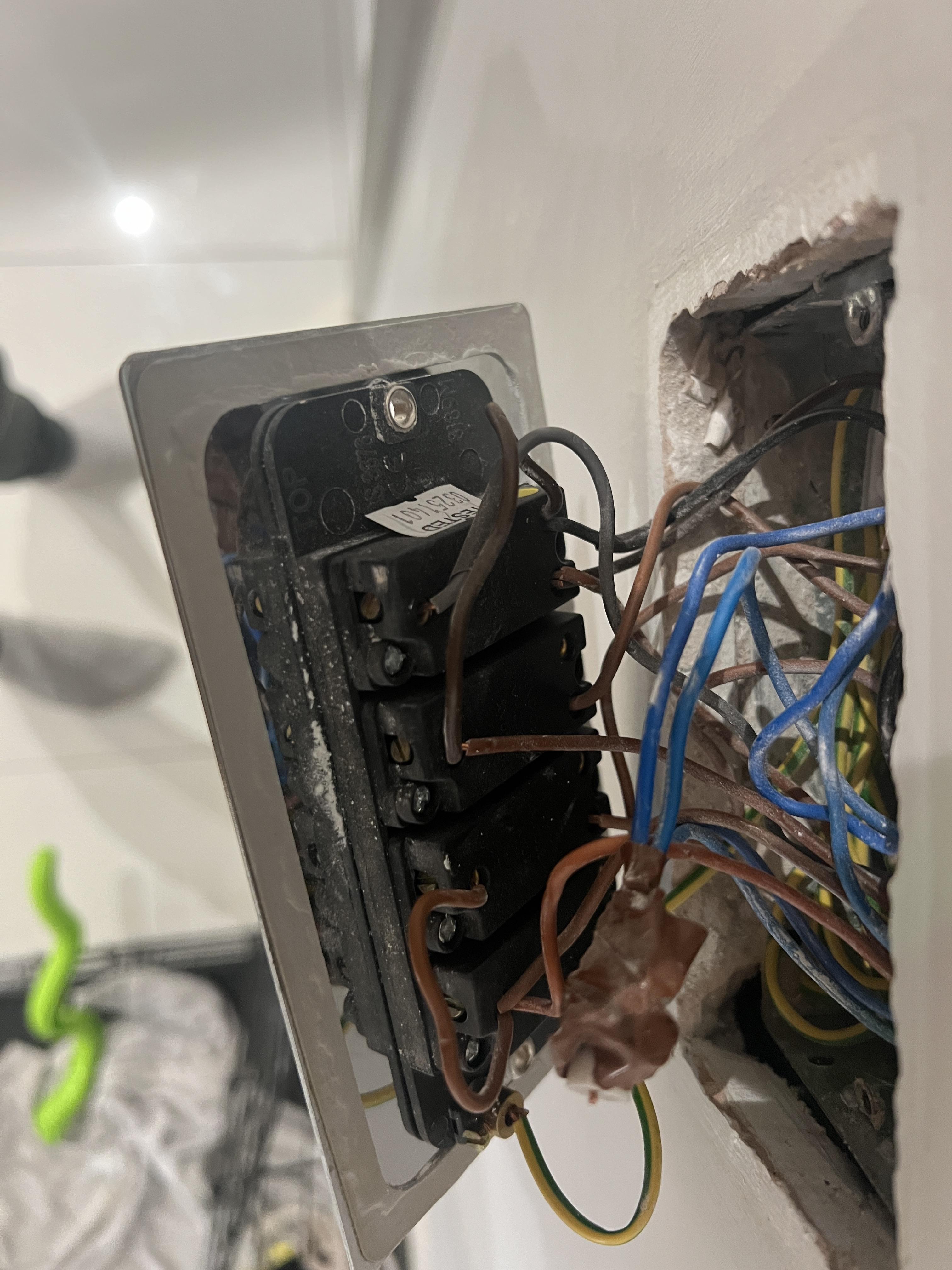 4 gang switch wiring | Scrolller