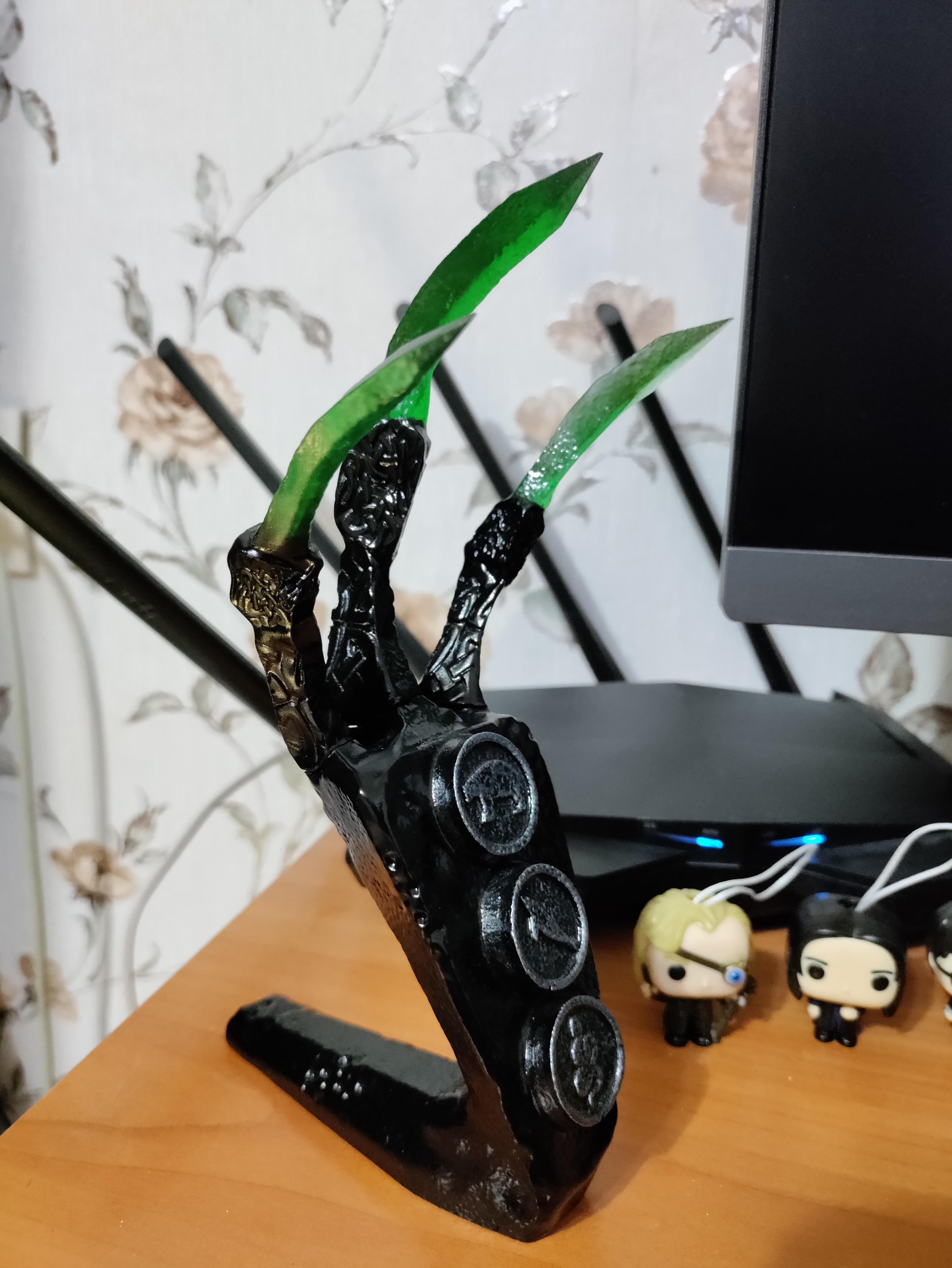 Finally received my emerald claw | Scrolller