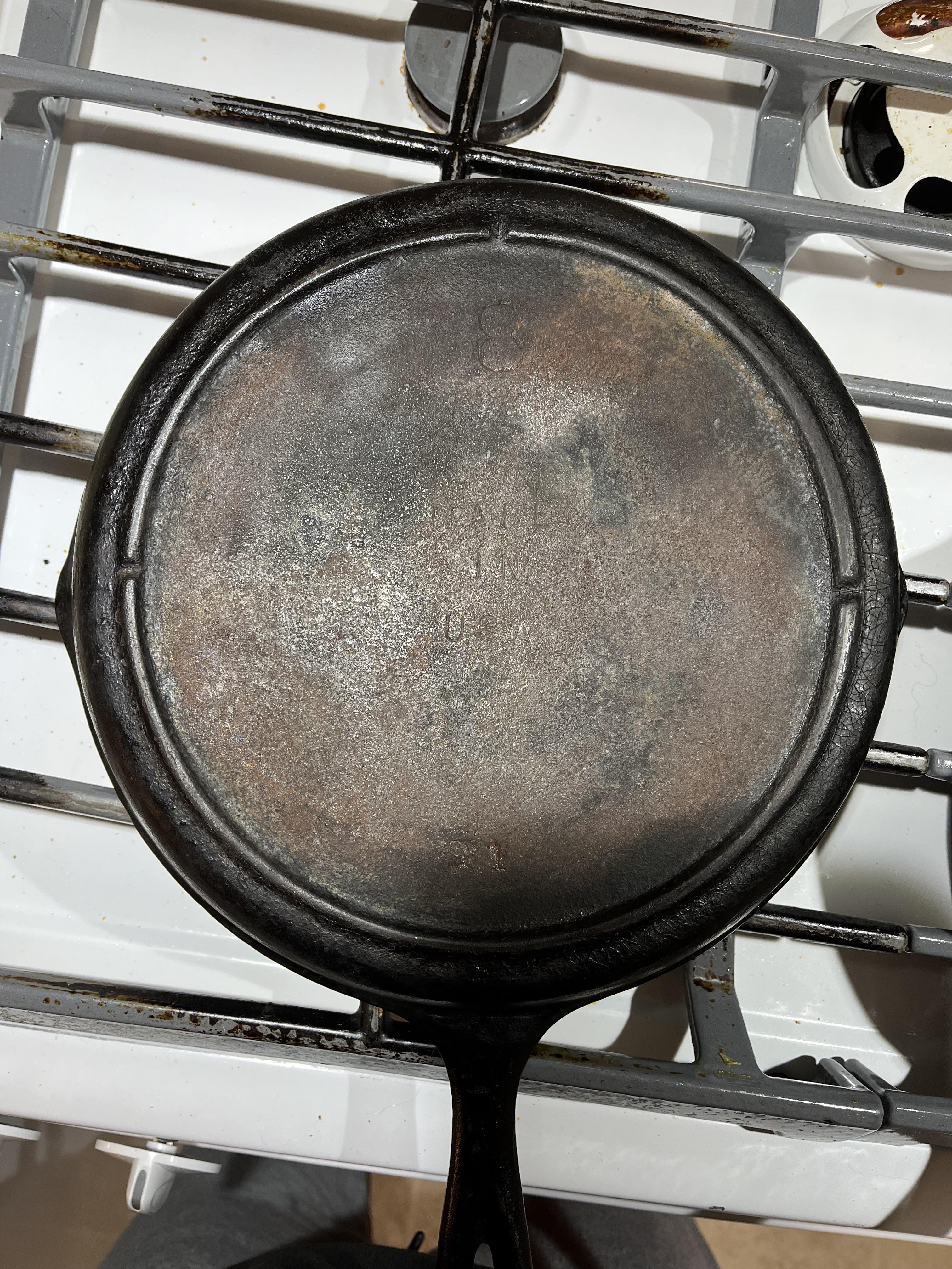 Help Identifying/Dating these pans | Scrolller