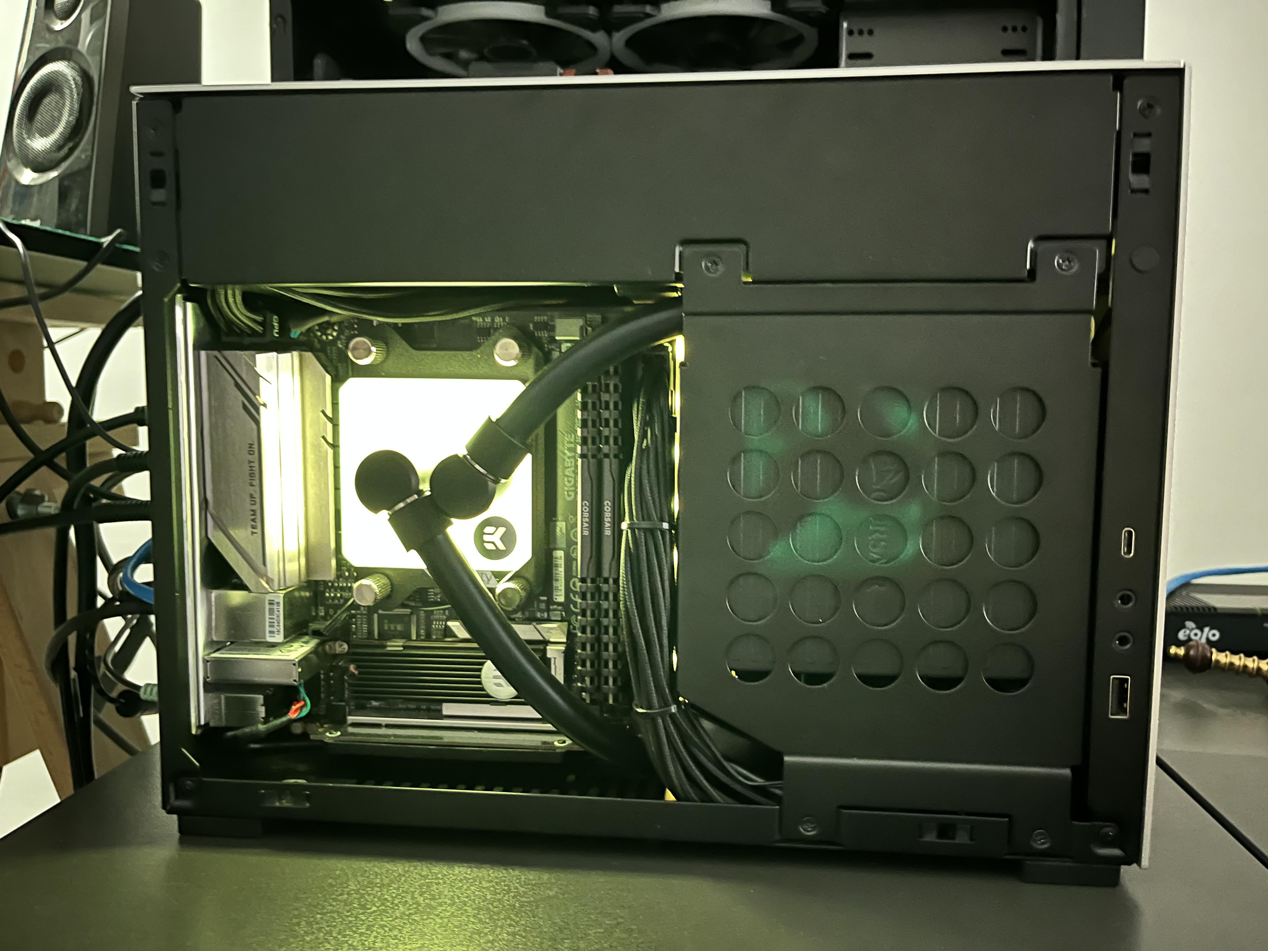 Watercooled Dan A4-H2O | Scrolller