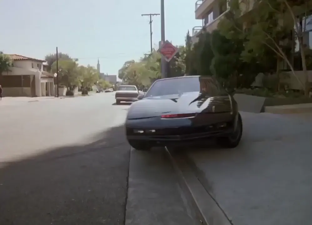Kitt makes an entrance 😮 | Scrolller