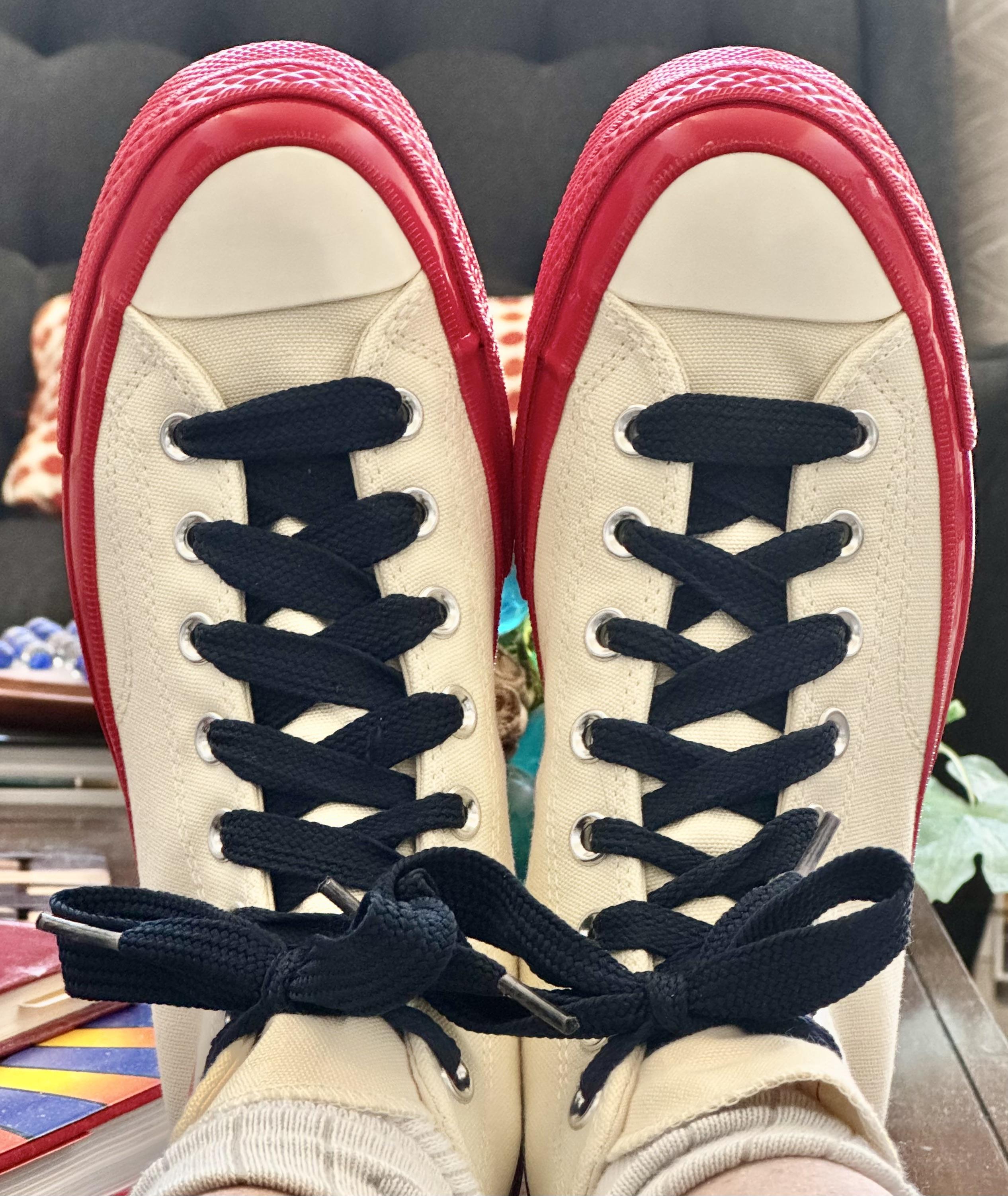 Added some dark blue laces - they really pop. | Scrolller