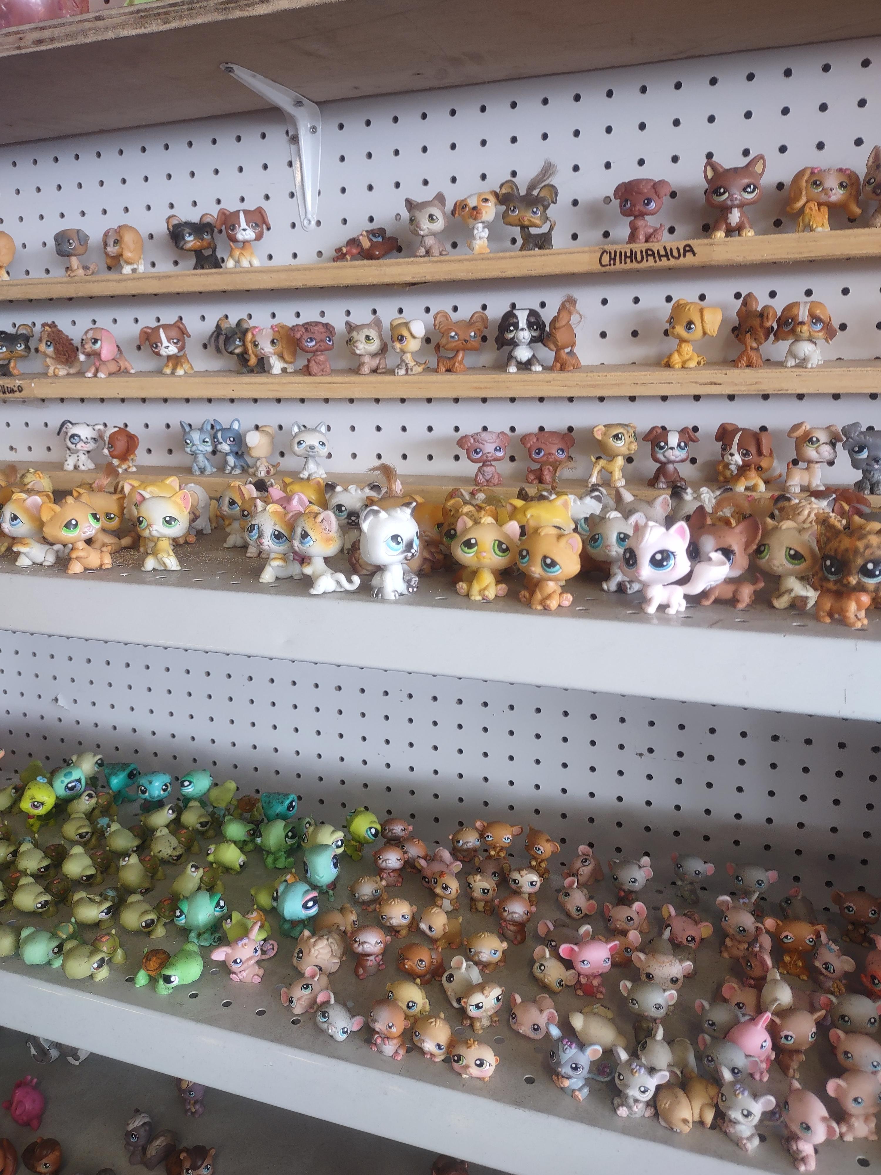 Flea market finds | Scrolller