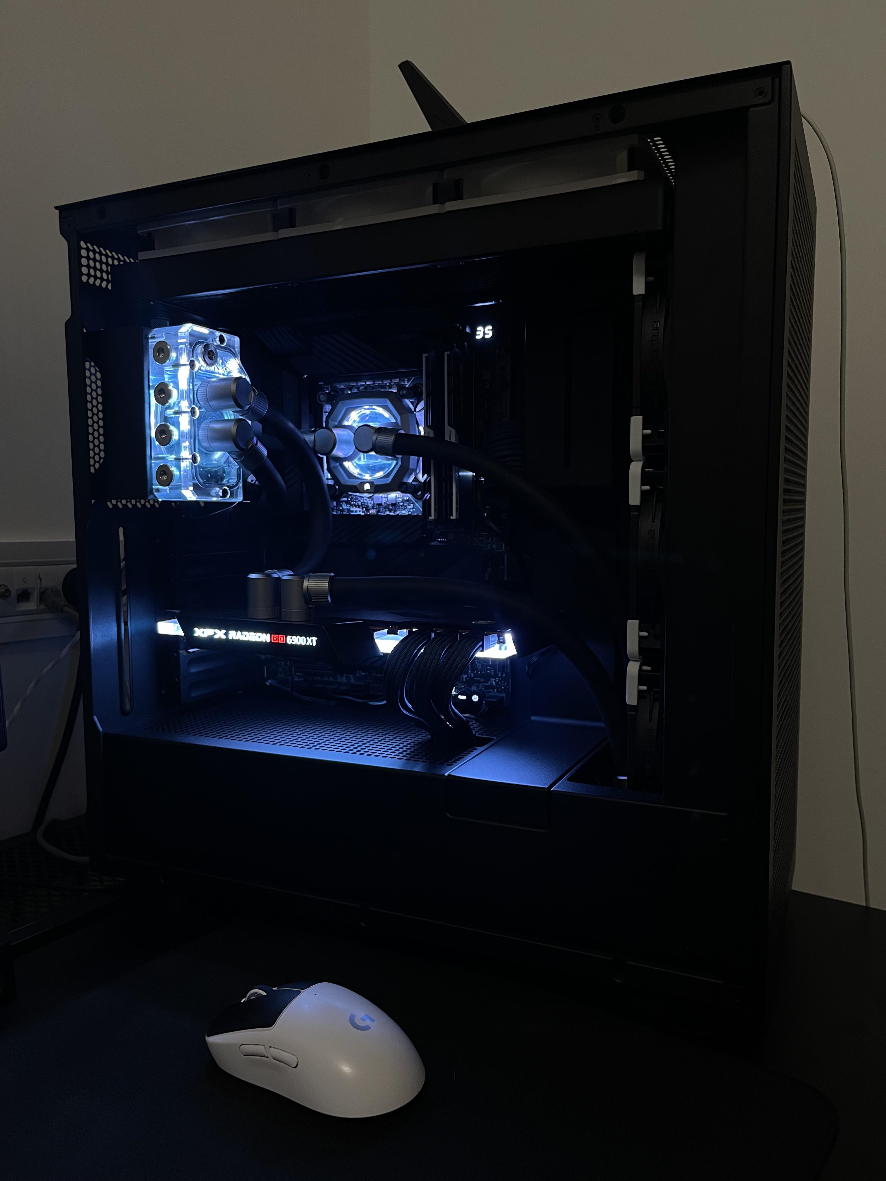 Dual 360 in NZXT H7 Flow | Scrolller