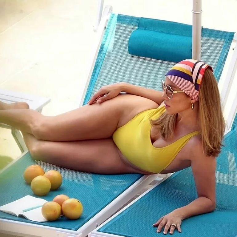 New photoshoot BTS | Scrolller