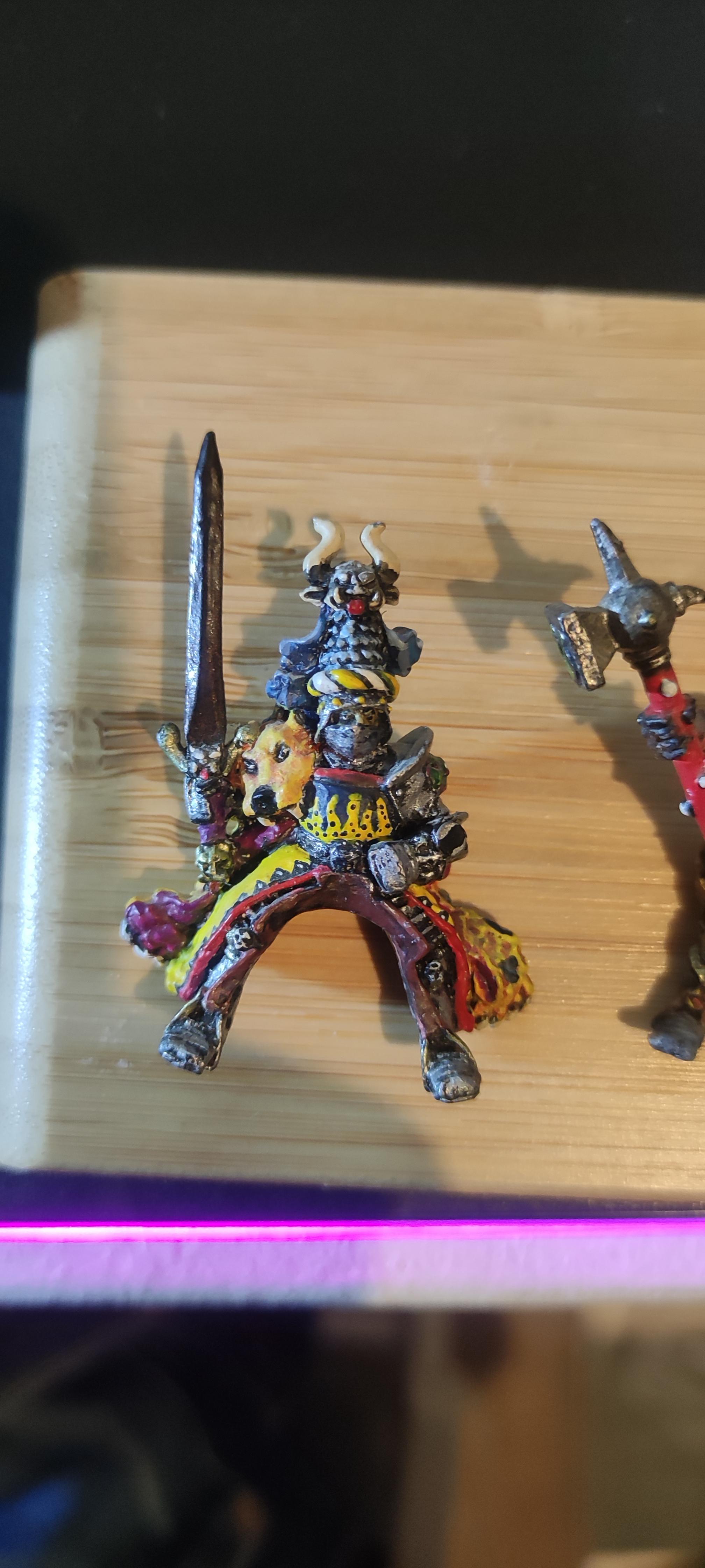 From what set are these figures ? | Scrolller