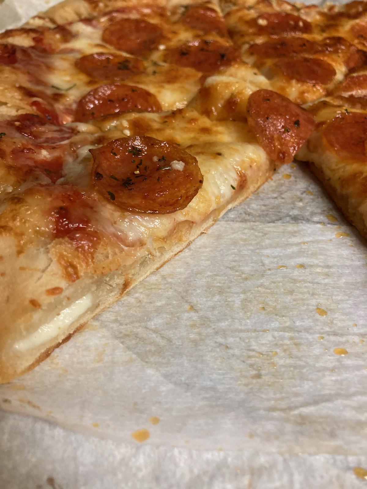 [Homemade] Stuffed Crust Pepperoni Pizza | Scrolller