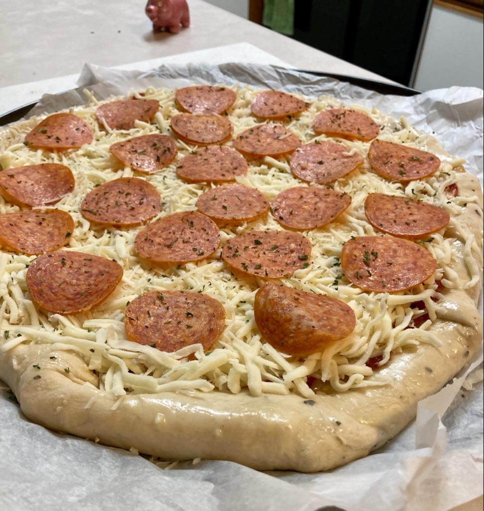 [Homemade] Stuffed Crust Pepperoni Pizza | Scrolller