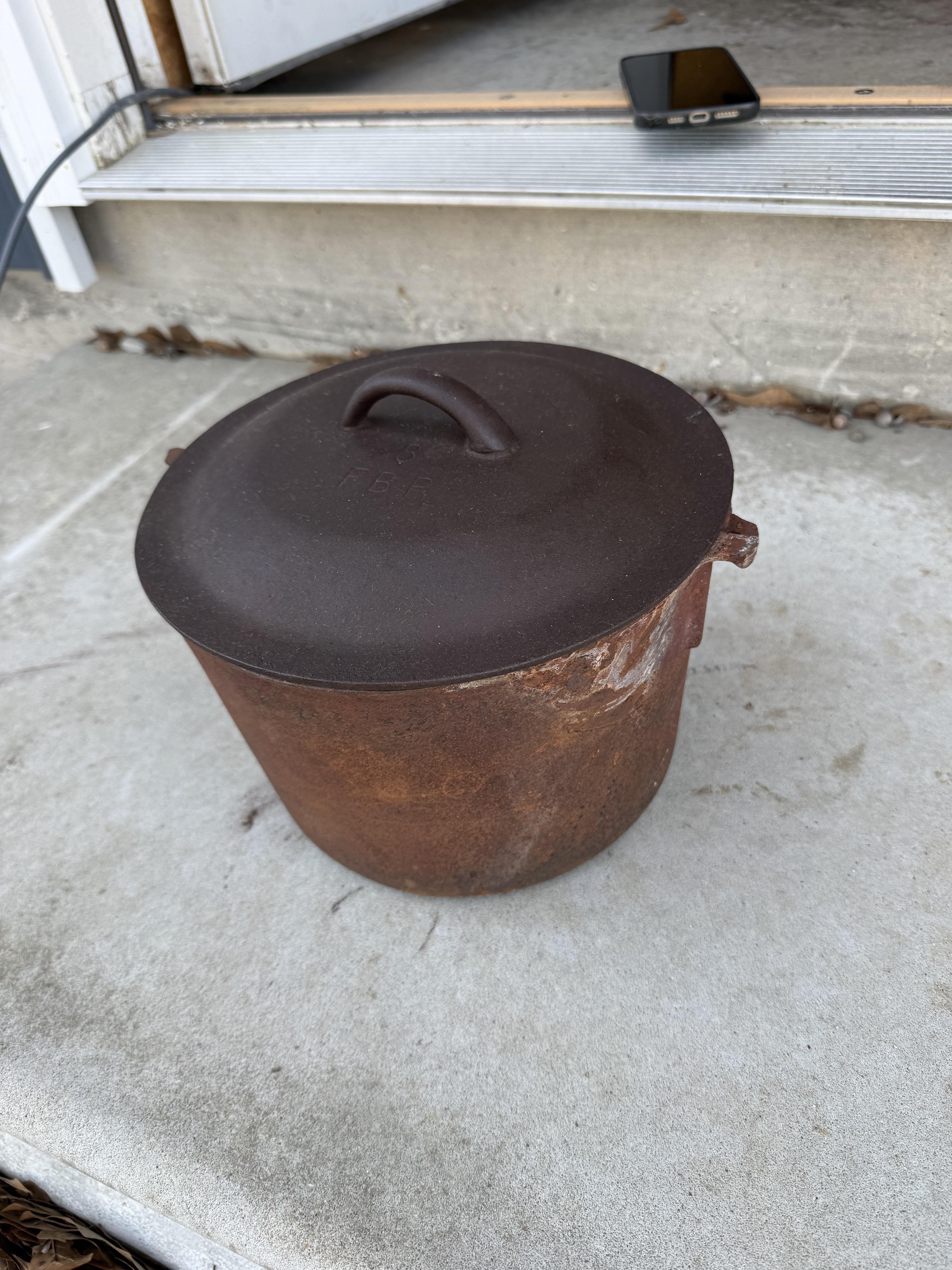 Are these a match? | Scrolller