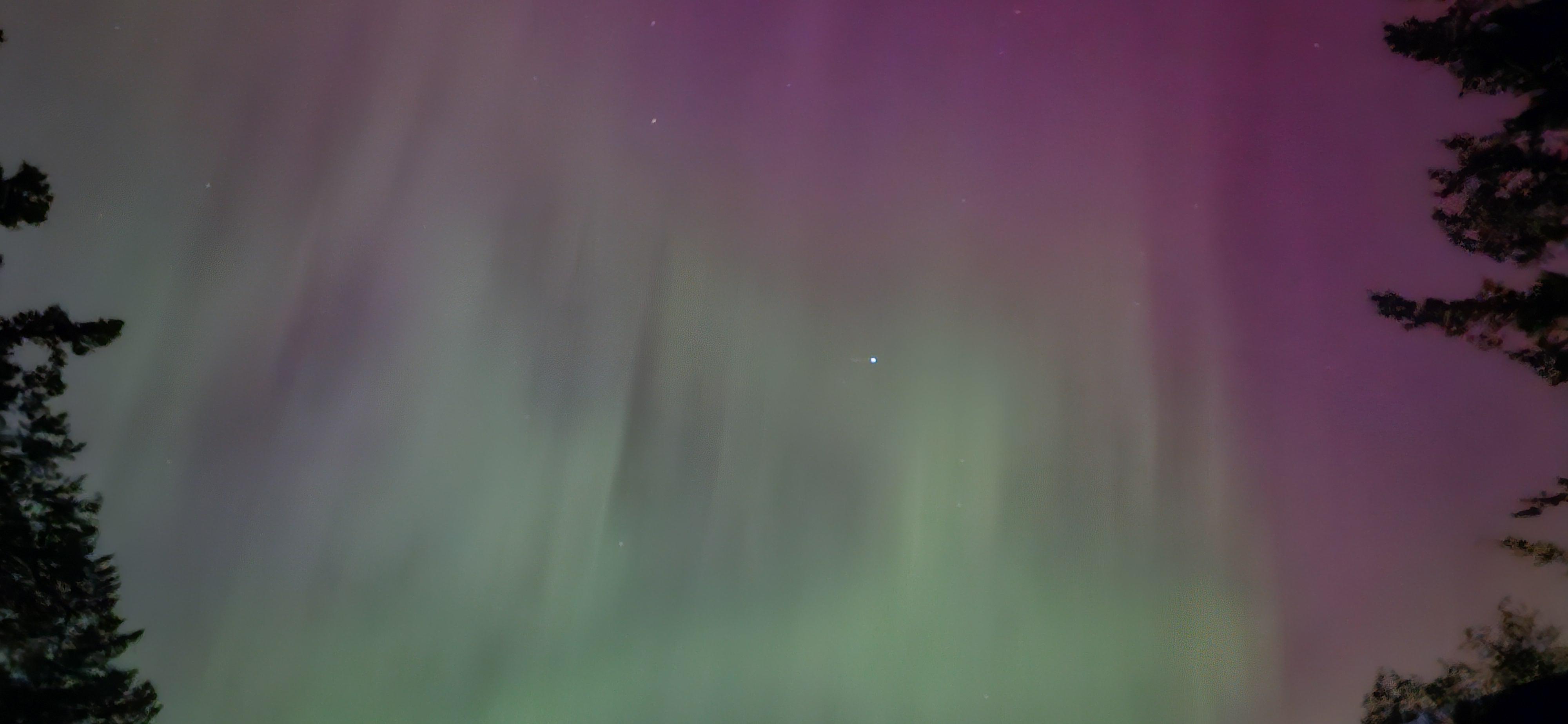 Last night's Aurora Boreallis from Ferndale | Scrolller