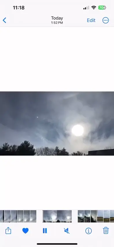 Lens flare? | Scrolller