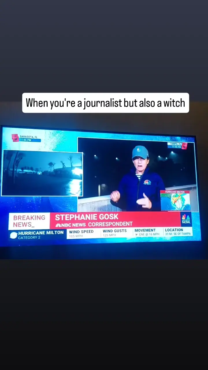 Lights flicker as journalist says she's seen lights flicker recently | Scrolller
