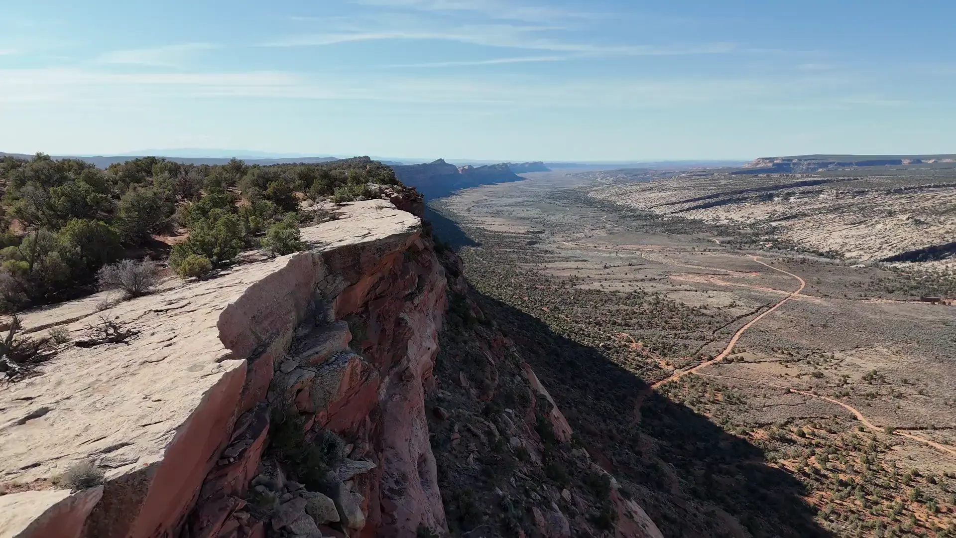 Living on the edge in a van | Scrolller