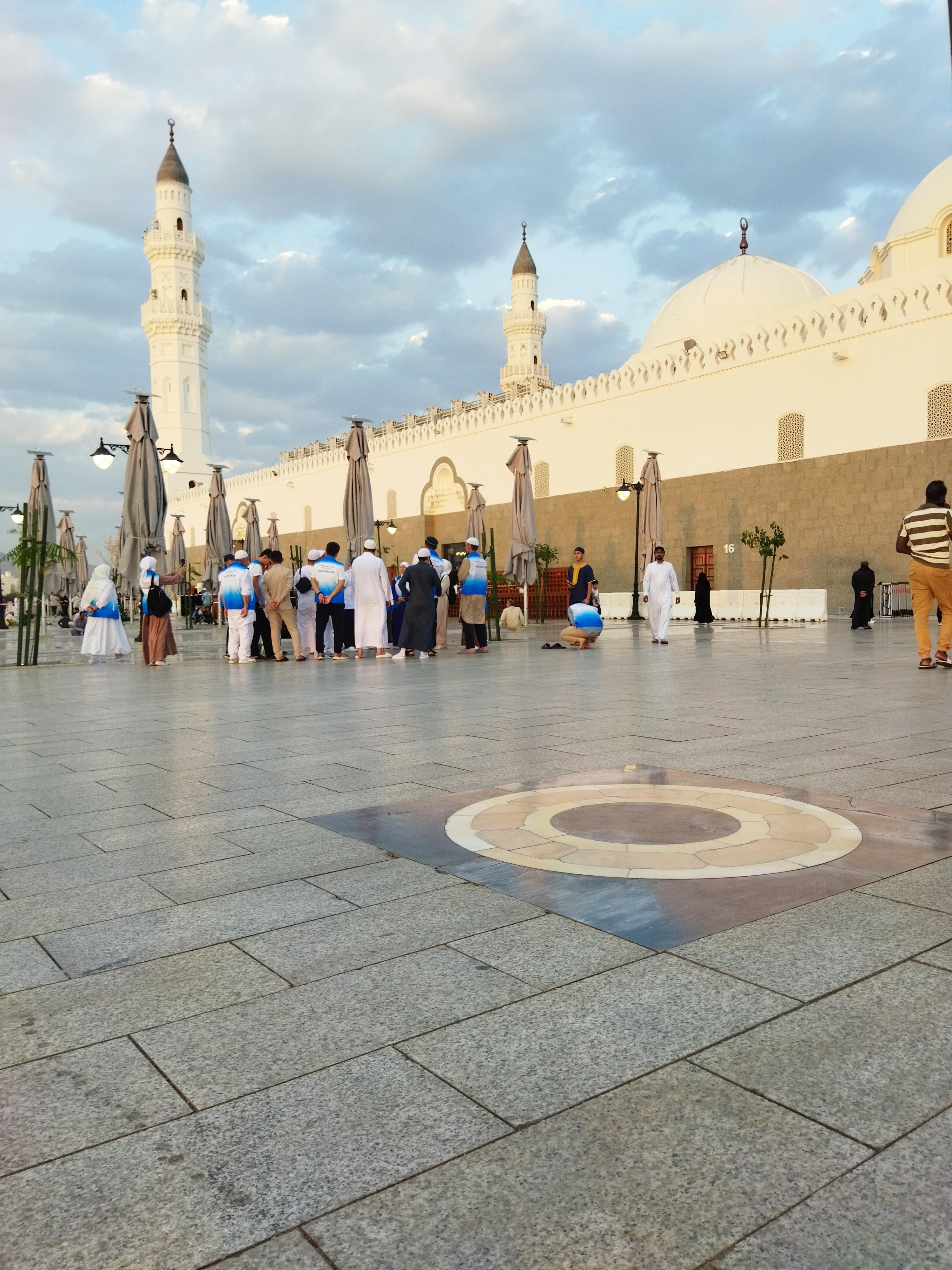 Masjid quba first mosque build in islam | Scrolller