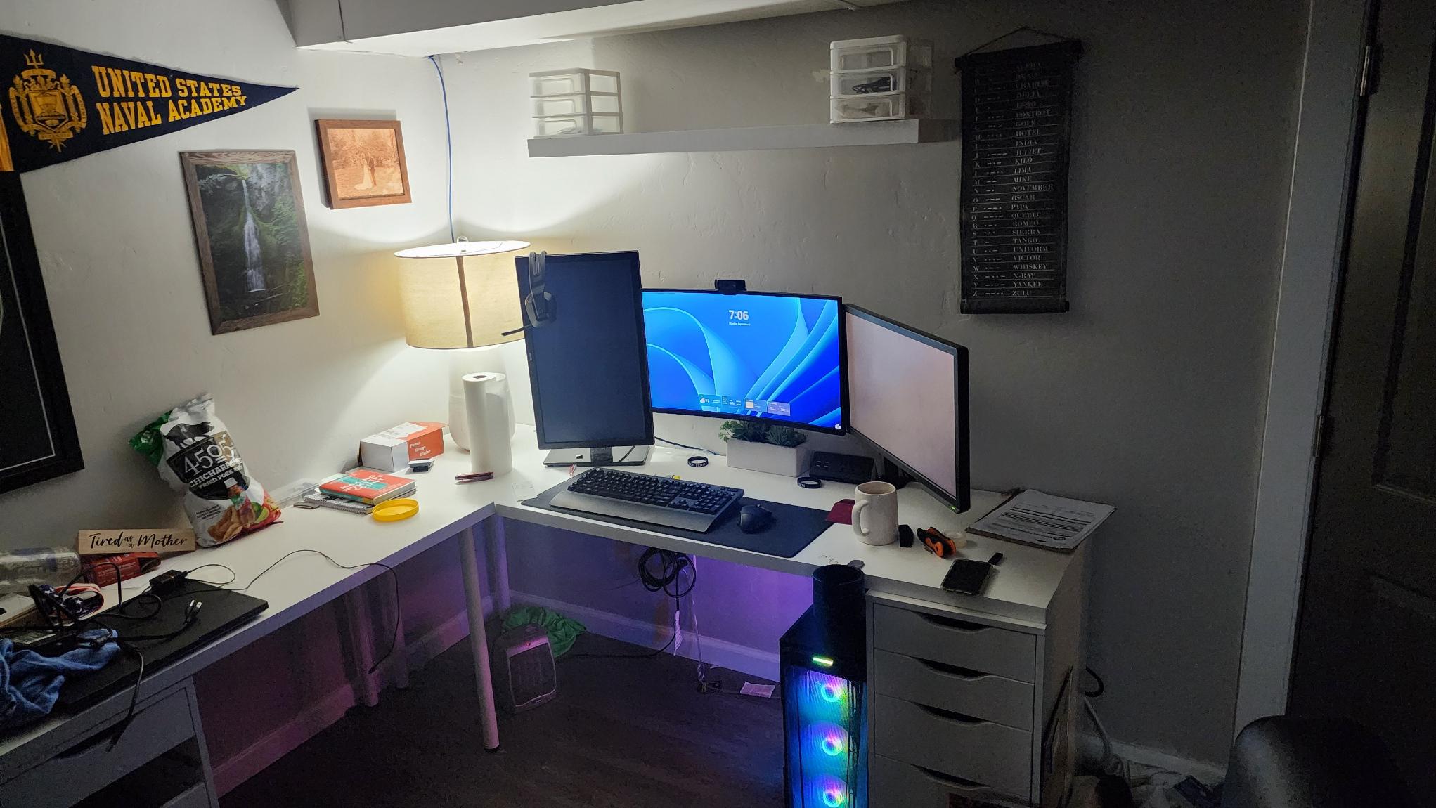 Looking for Design Advice | Scrolller