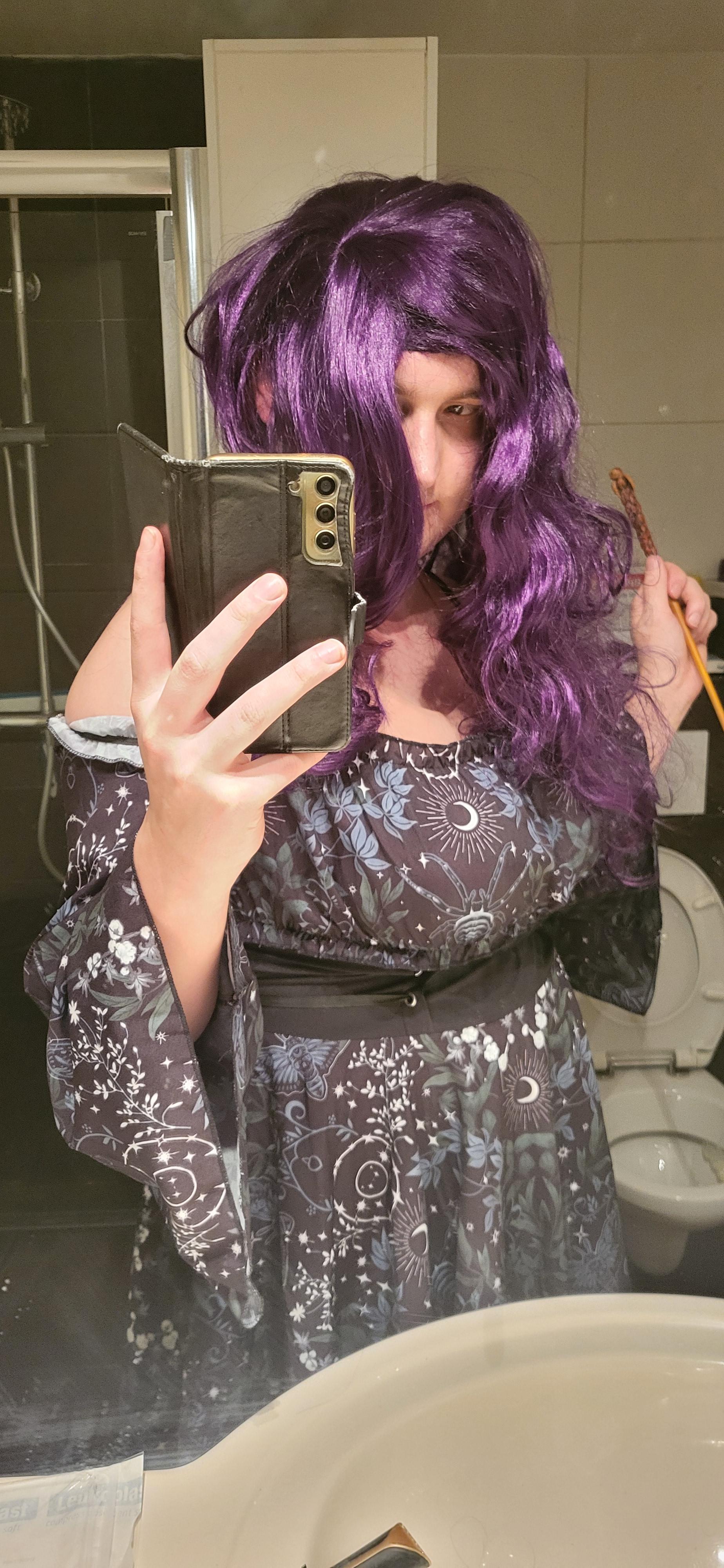 Witchy outfit | Scrolller