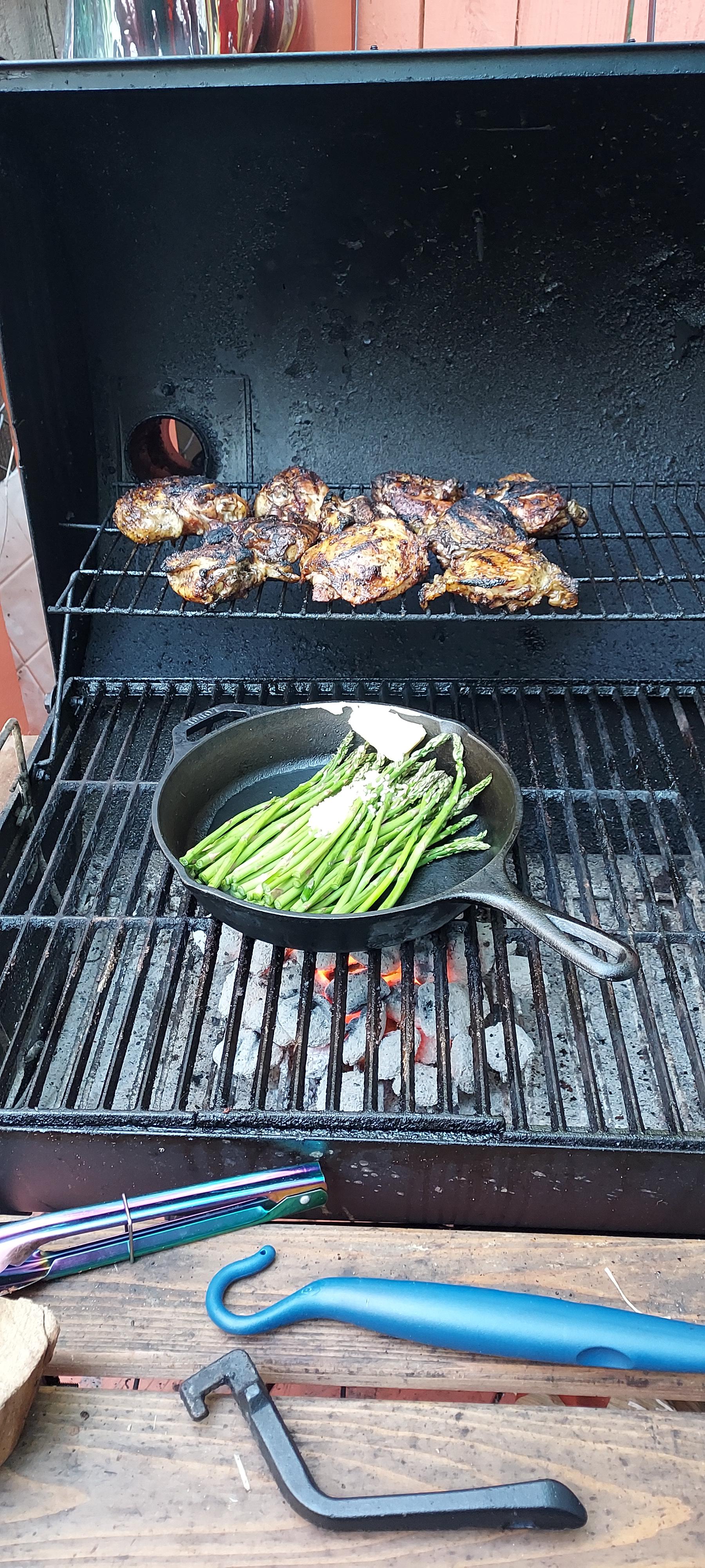 Cast iron grilling | Scrolller