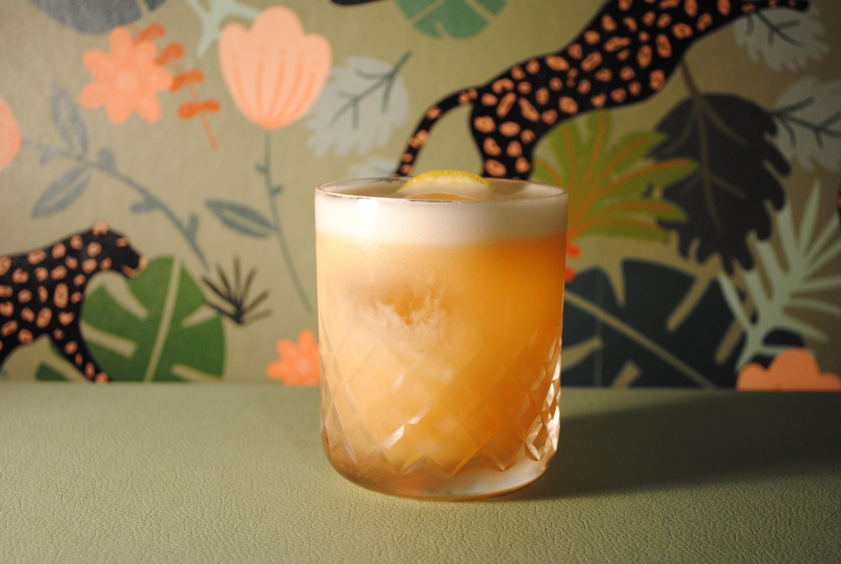 Gingerbread Rye Sour | Scrolller