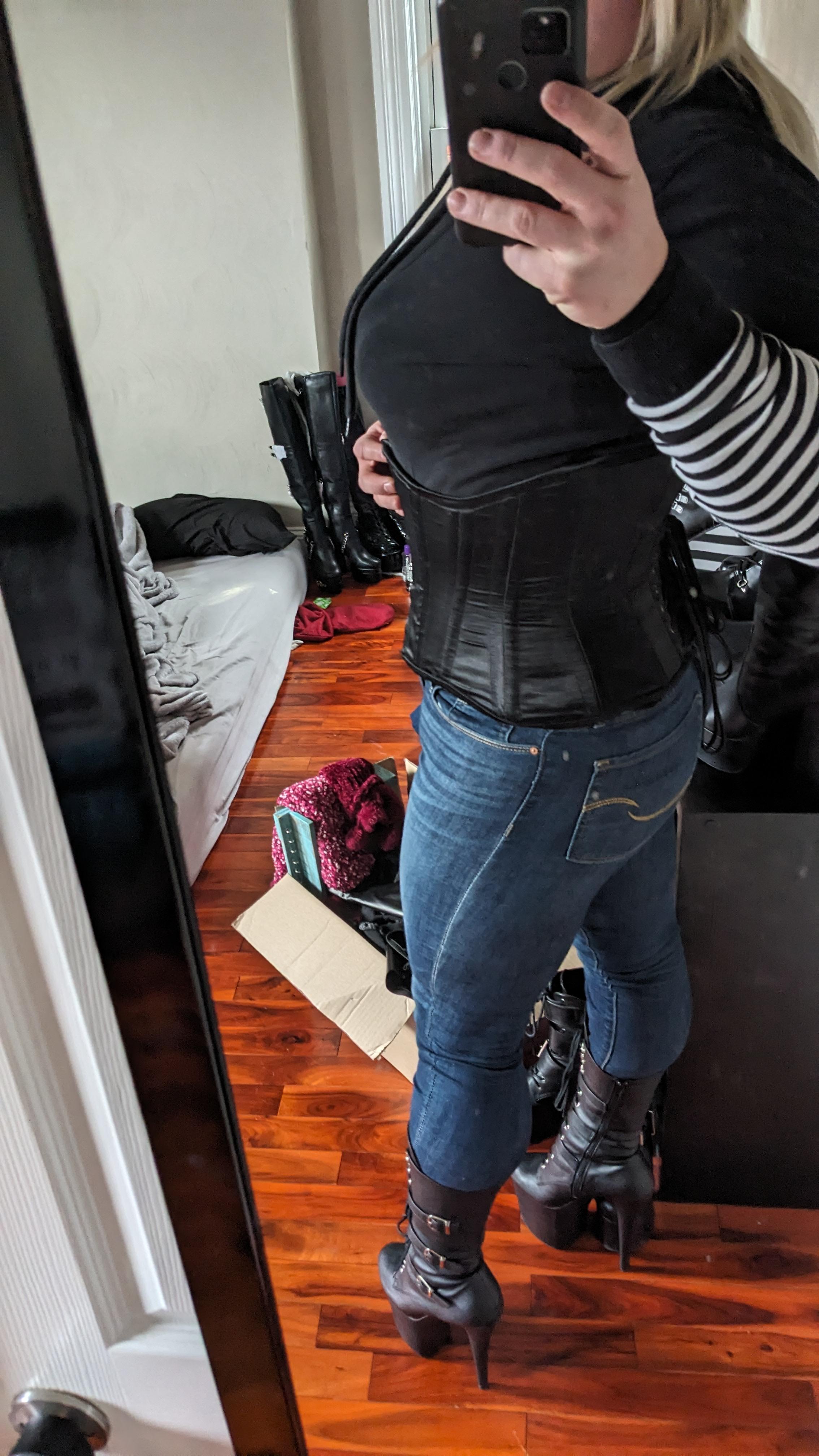 Tried a few pics without my face on yet. Delete? | Scrolller