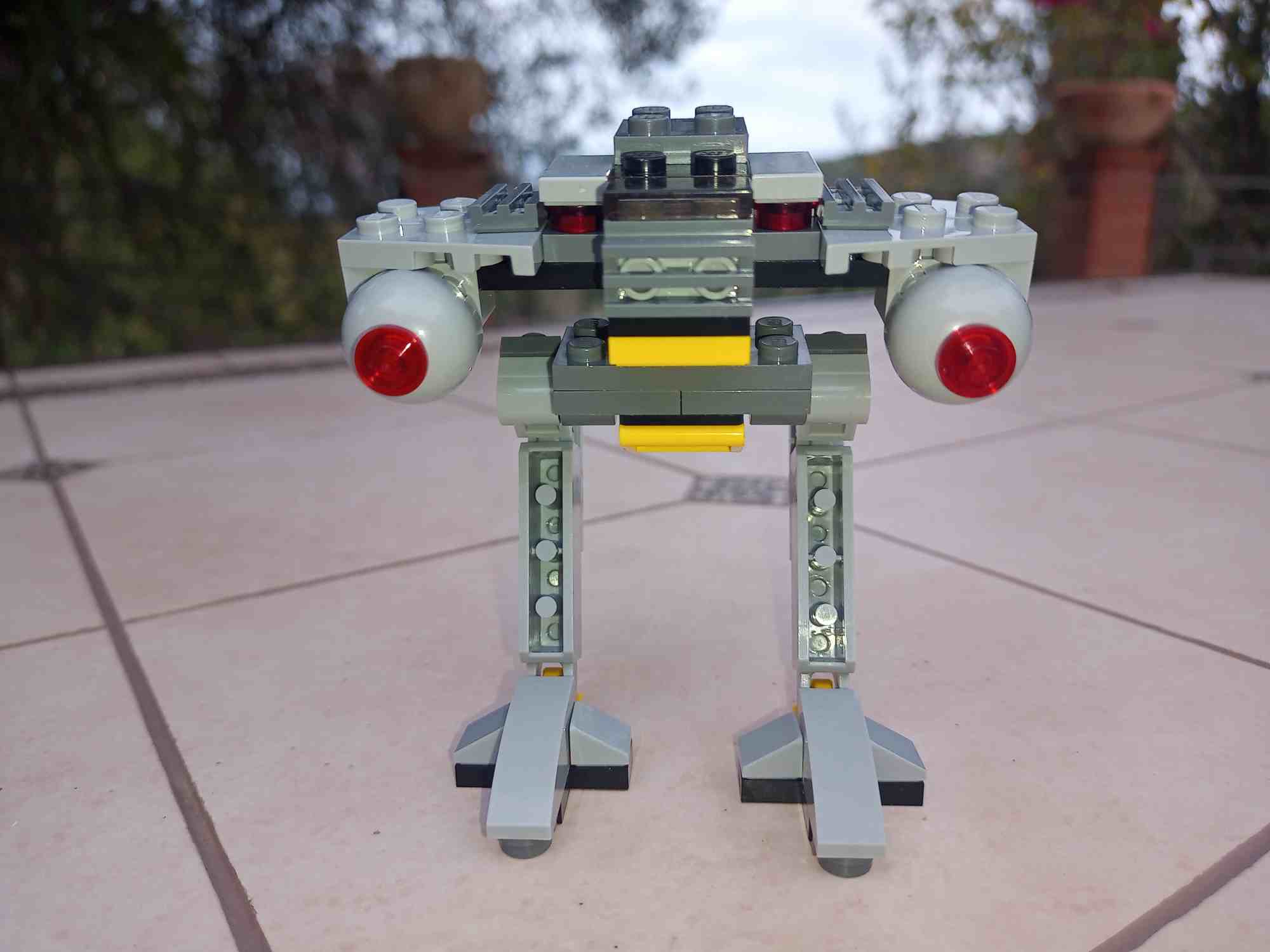 ED-209 MOC made from the AT-DP Microfighter set 75130 | Scrolller