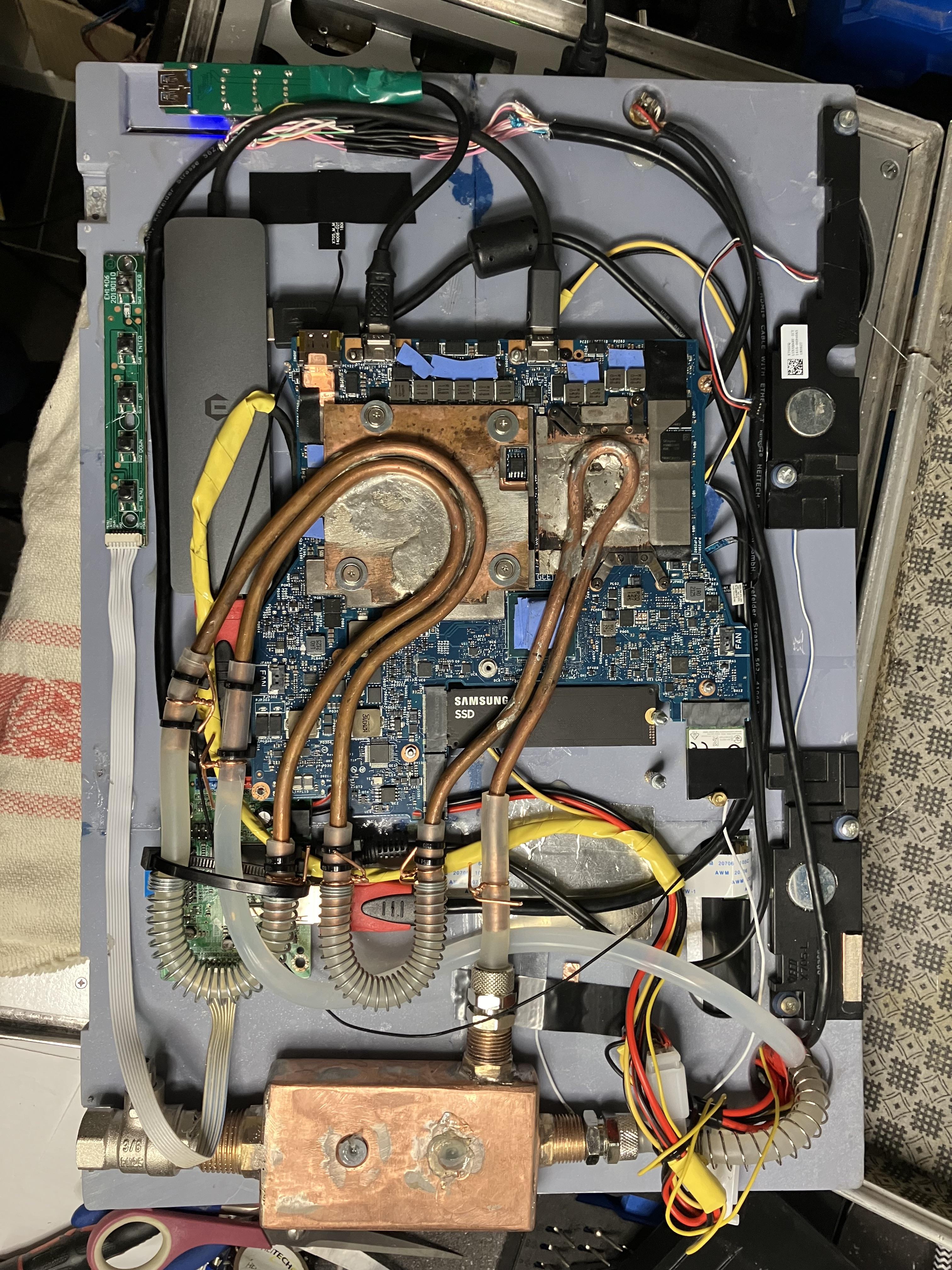 My mobile PC | Scrolller