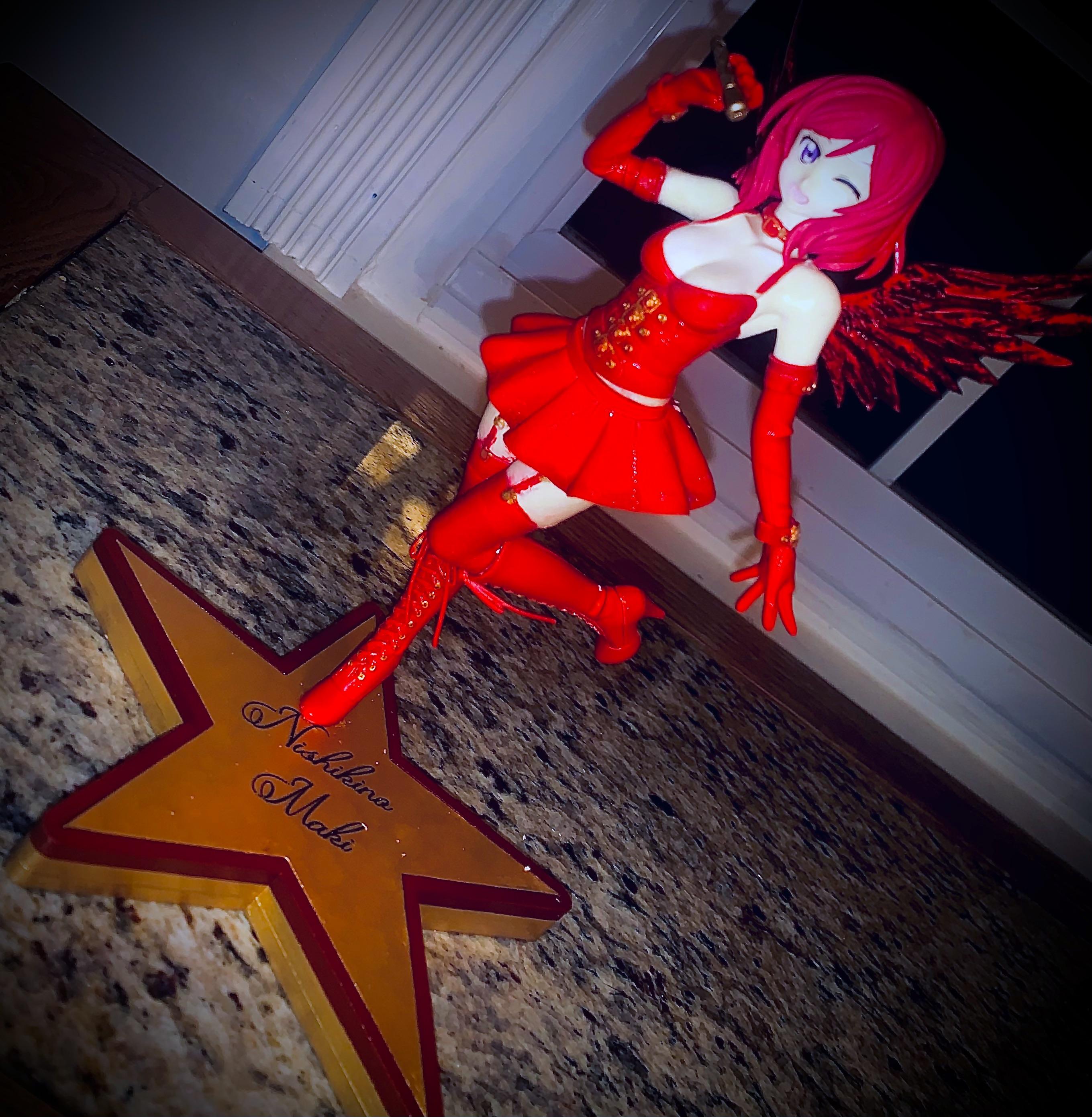 Maki Nishikino completed kit | Scrolller