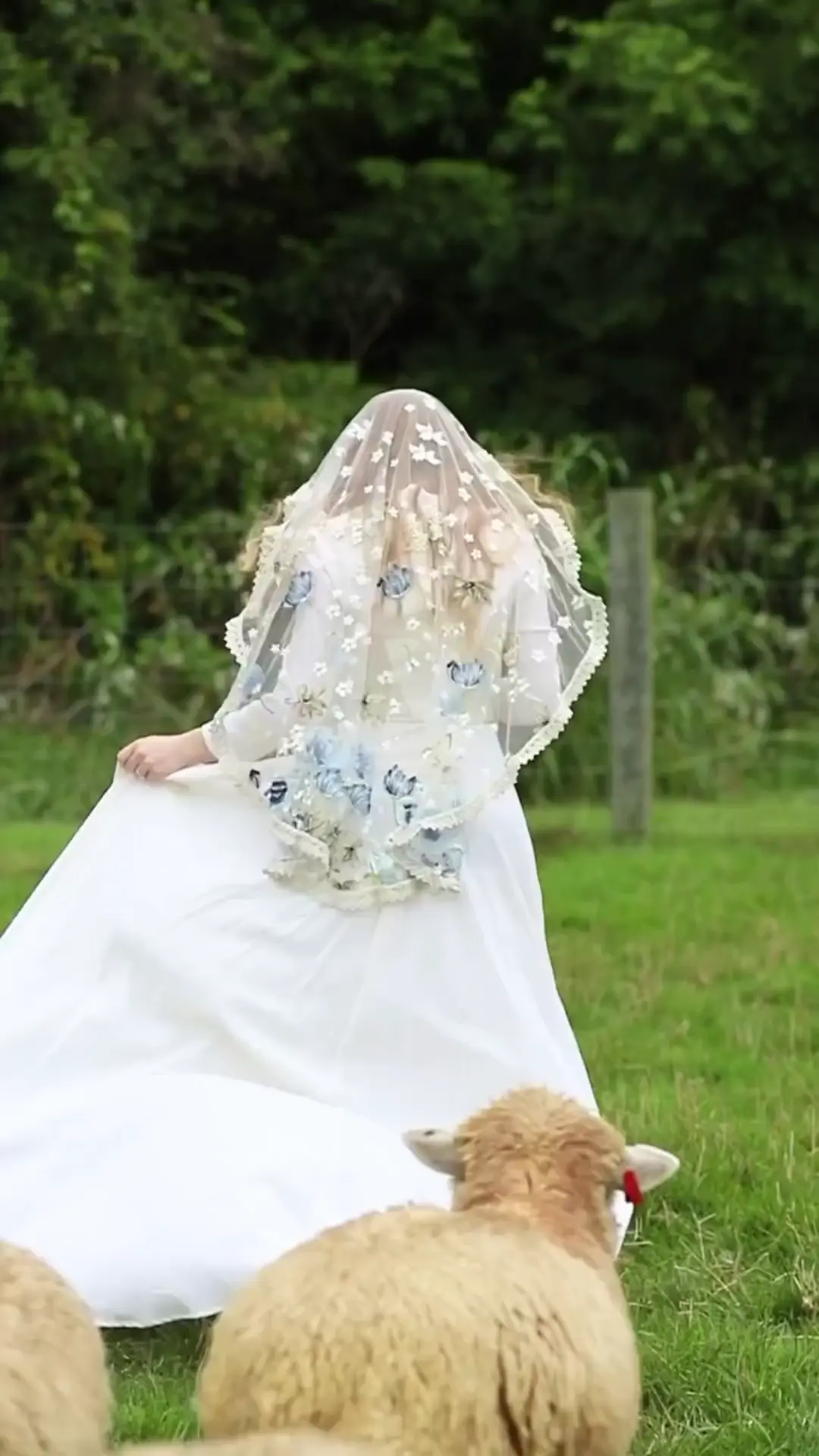 Making a wedding dress from scratch | Scrolller