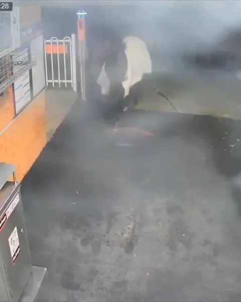 Maybe maybe maybe | Scrolller