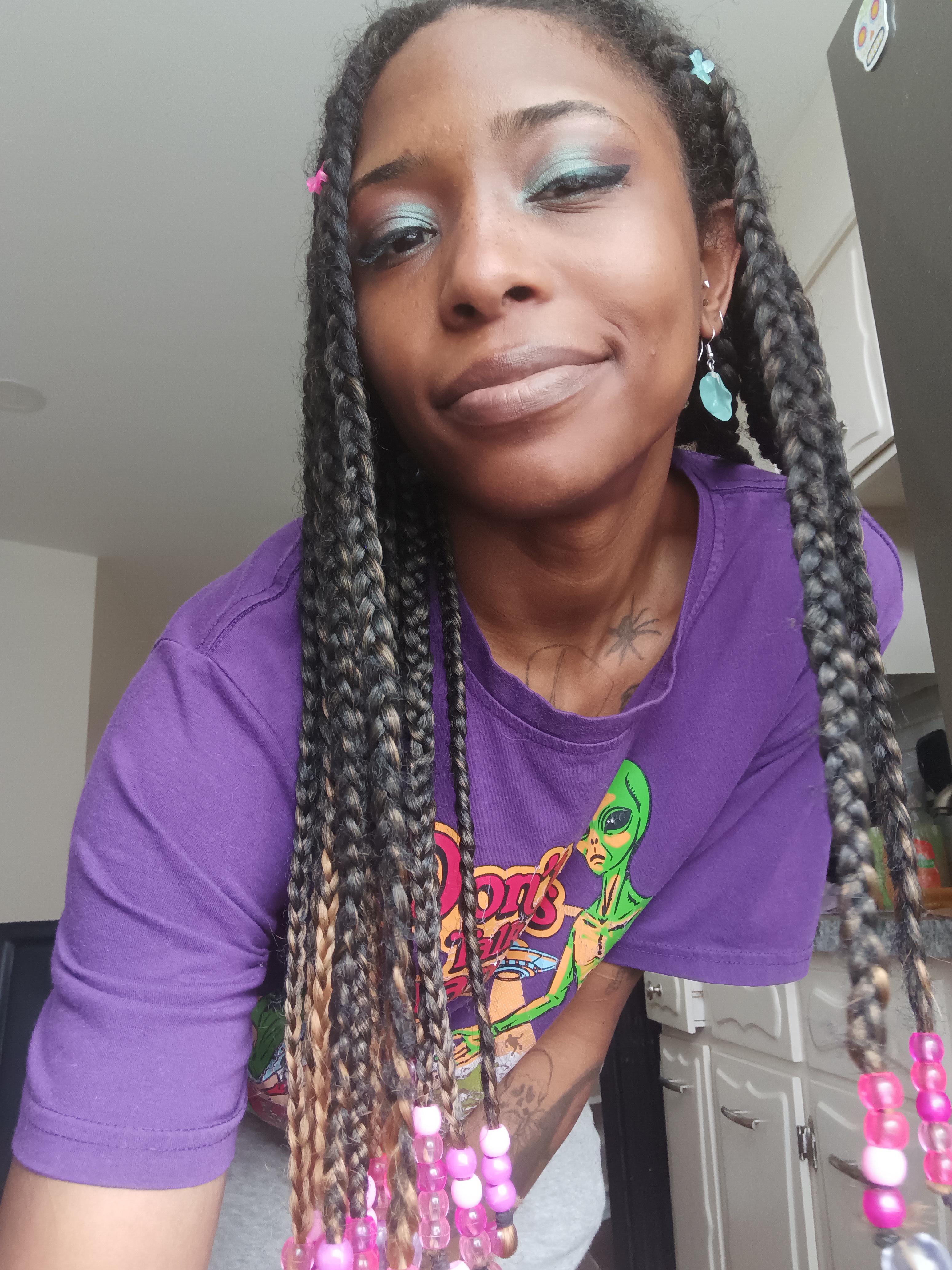 Jumbo knotless braids | Scrolller