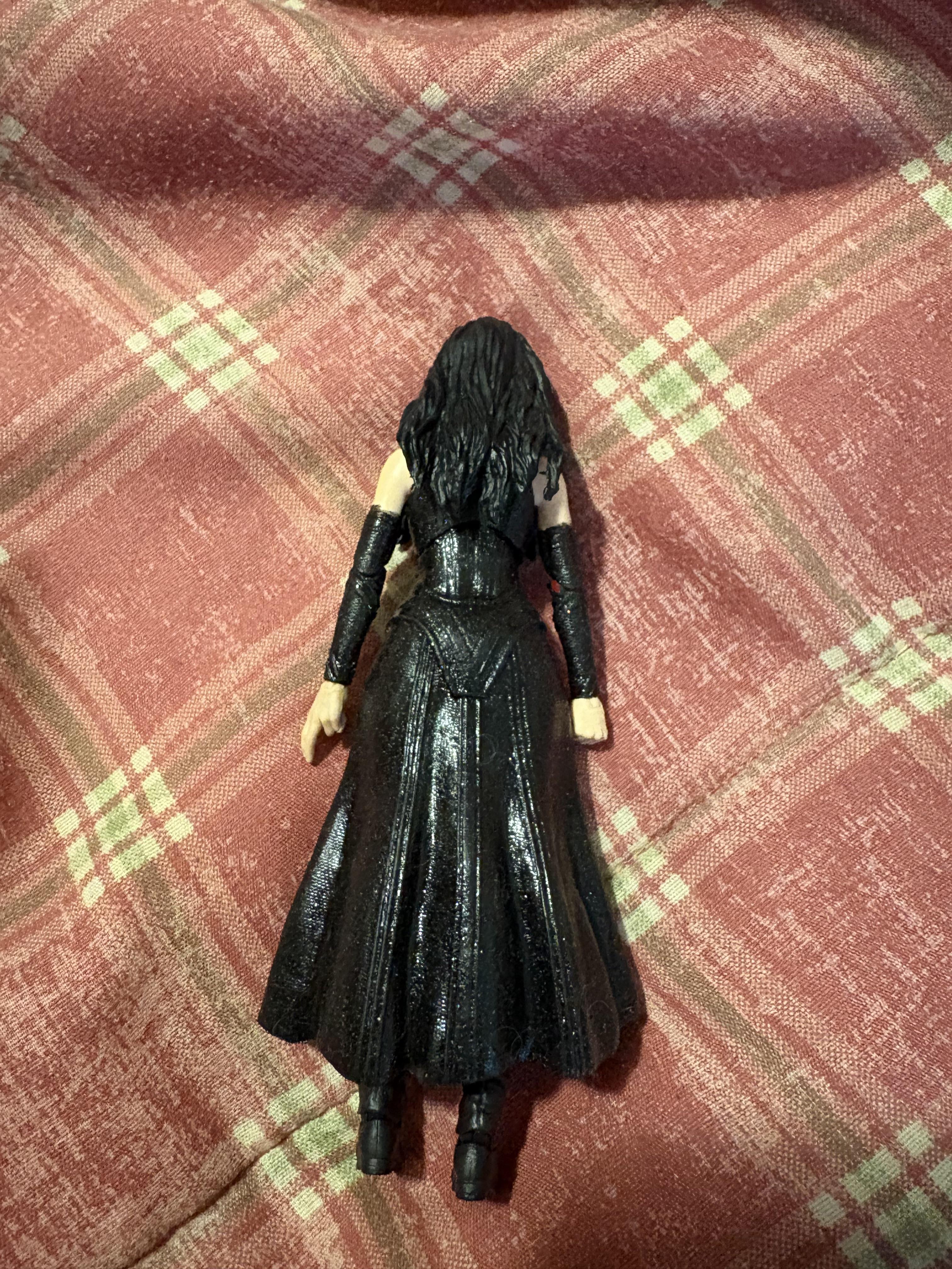 Custom Legend Review | Scrolller