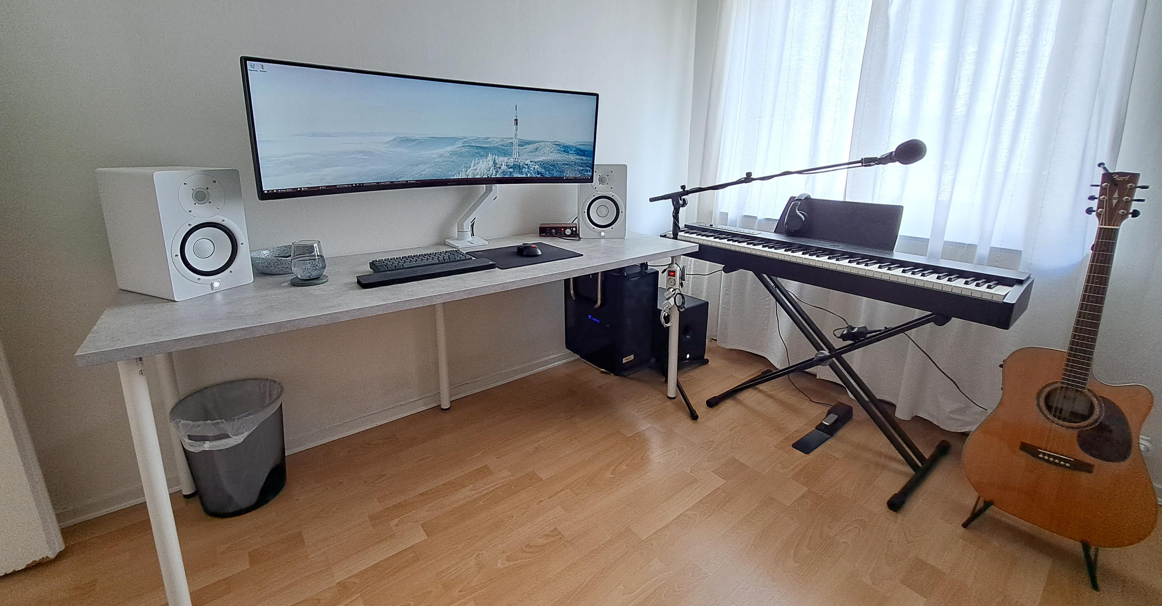Minimal Studio/Gaming setup try | Scrolller