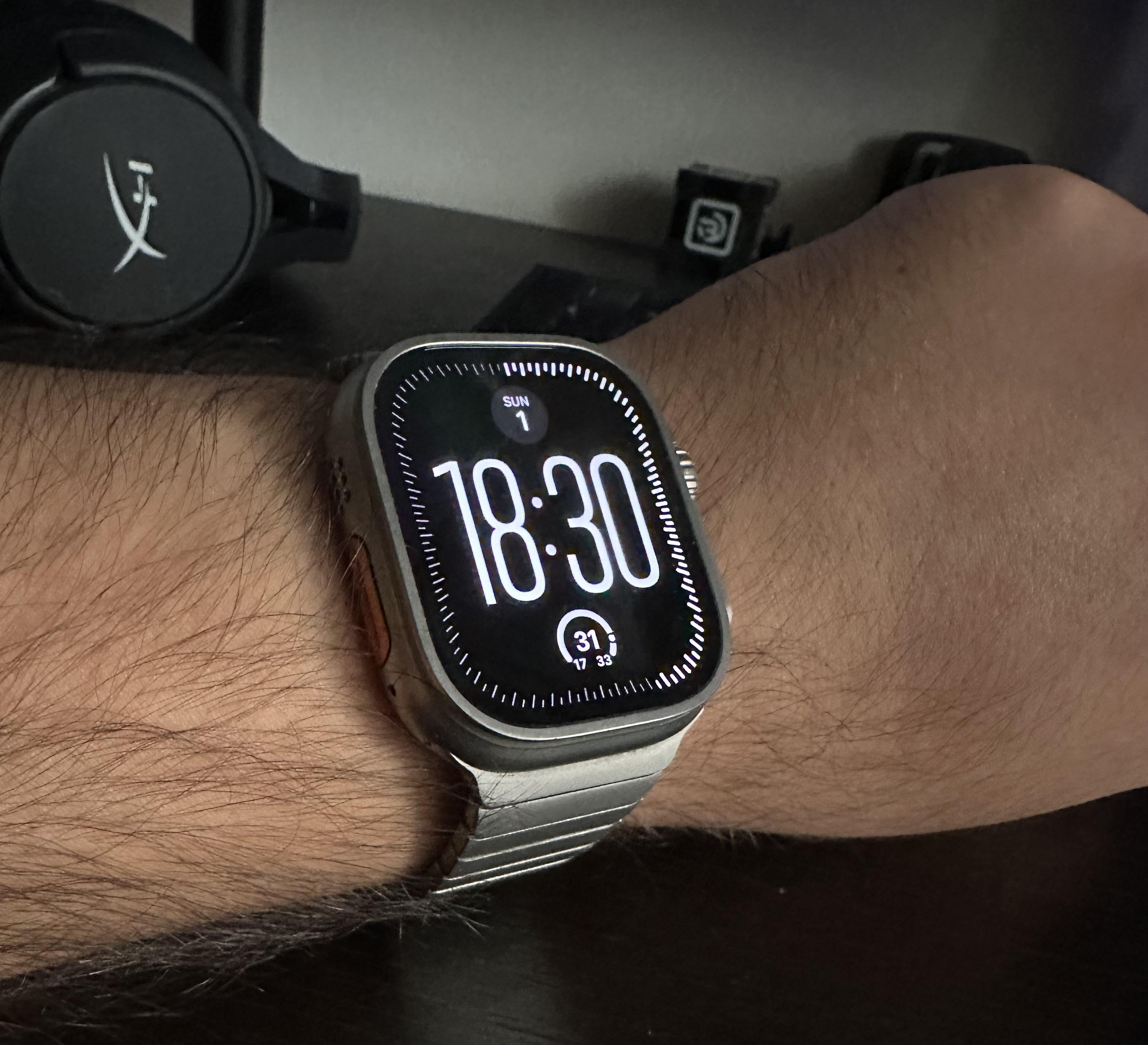 Minimalist | Scrolller