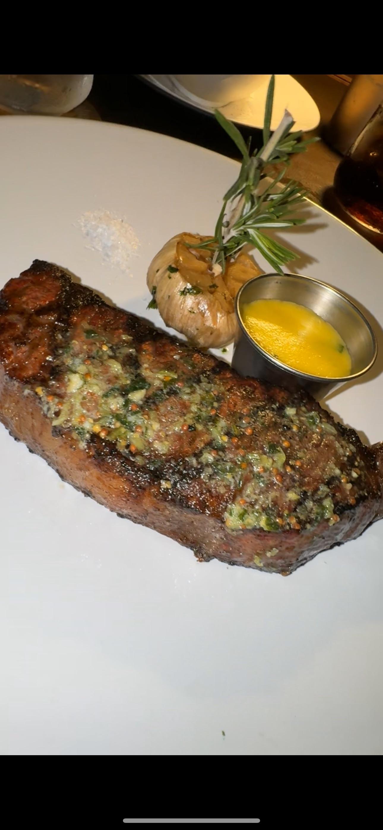 Snake River Farms American Wagyu 12 oz NY Strip | Scrolller