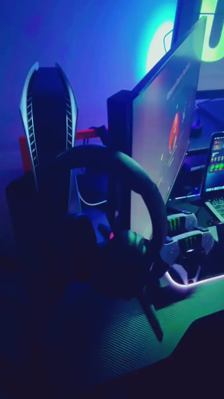 My first setup ever | Scrolller