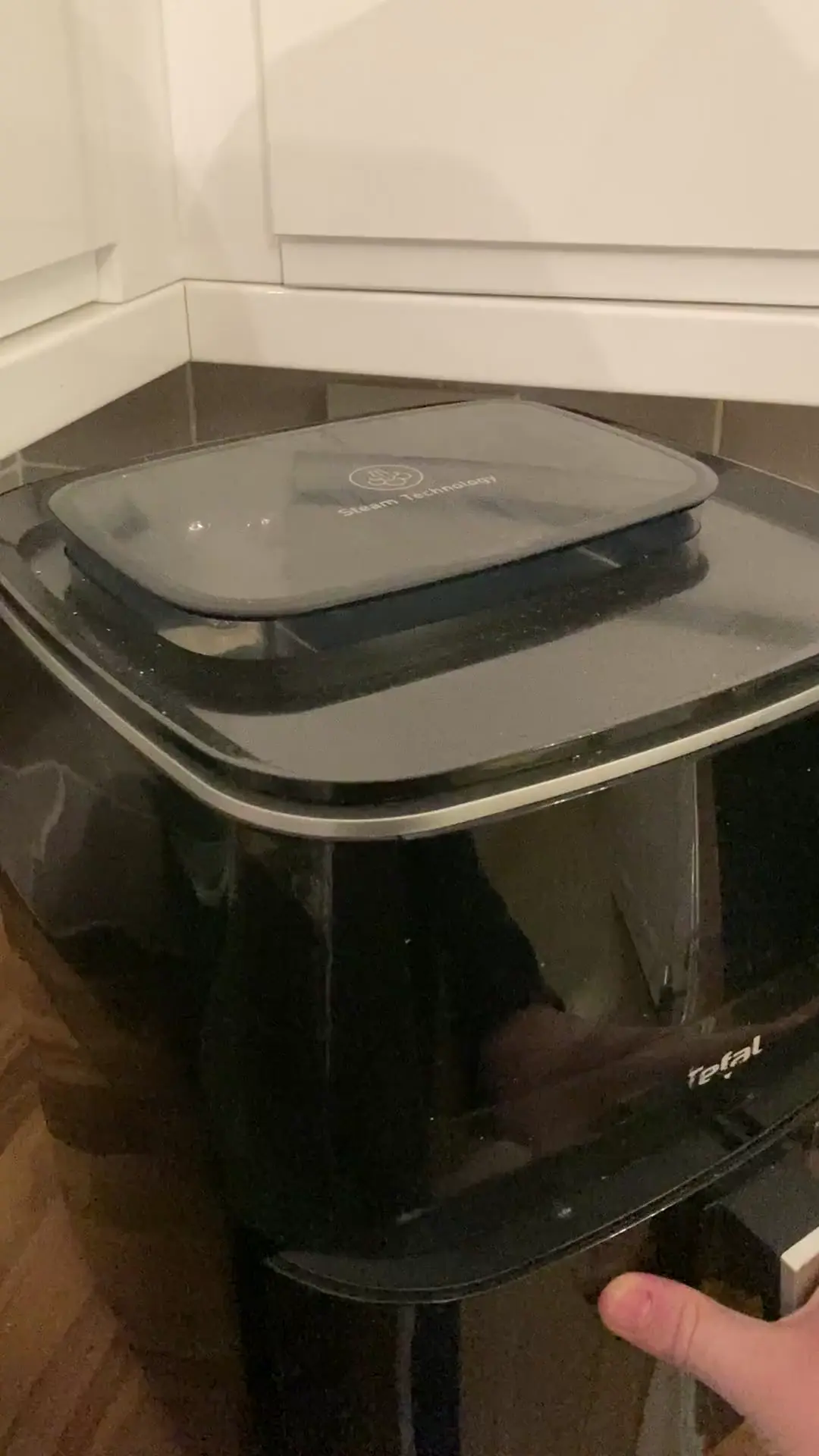 My girlfriends air fryer… | Scrolller