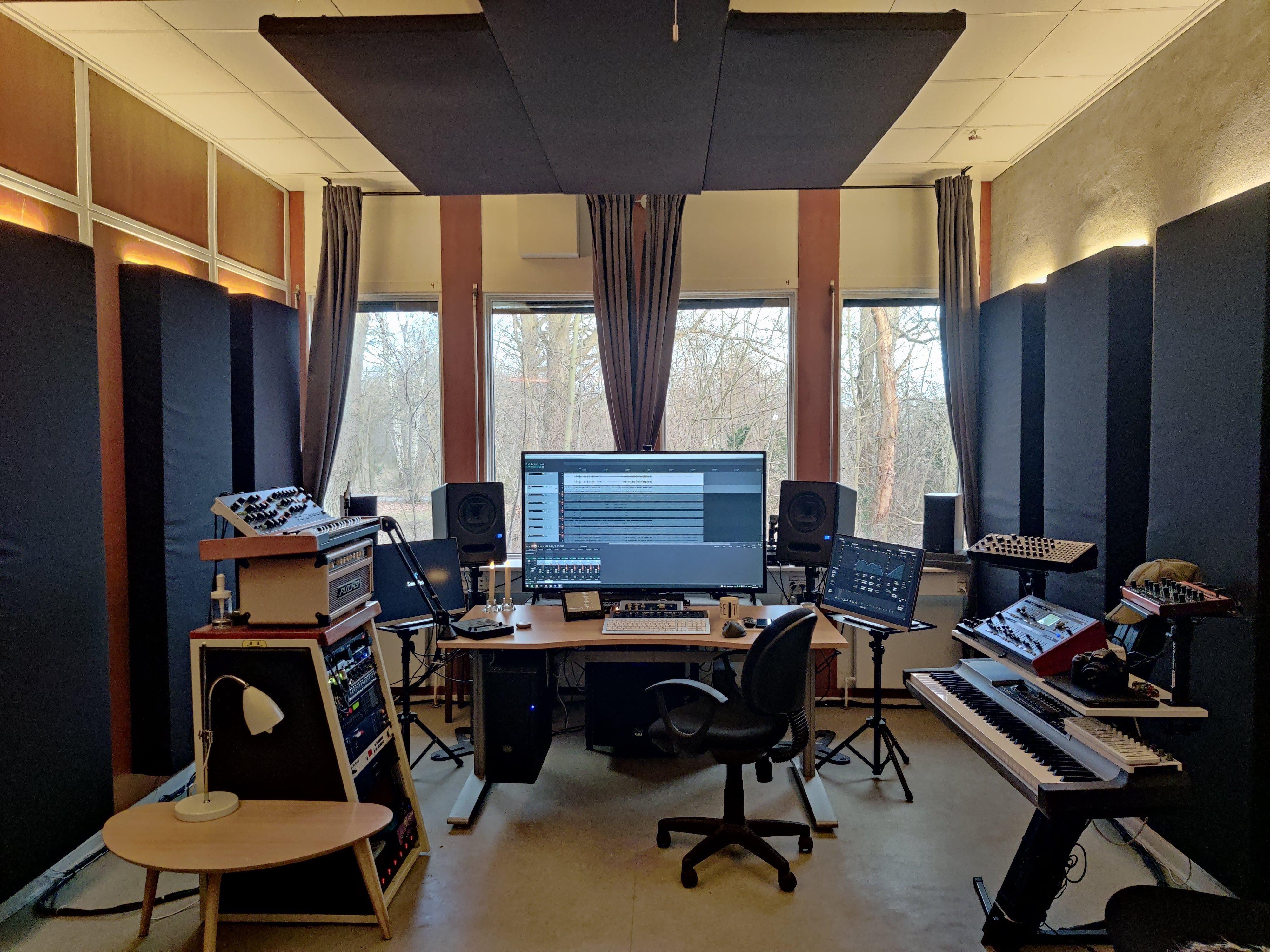 My music-hideout | Scrolller