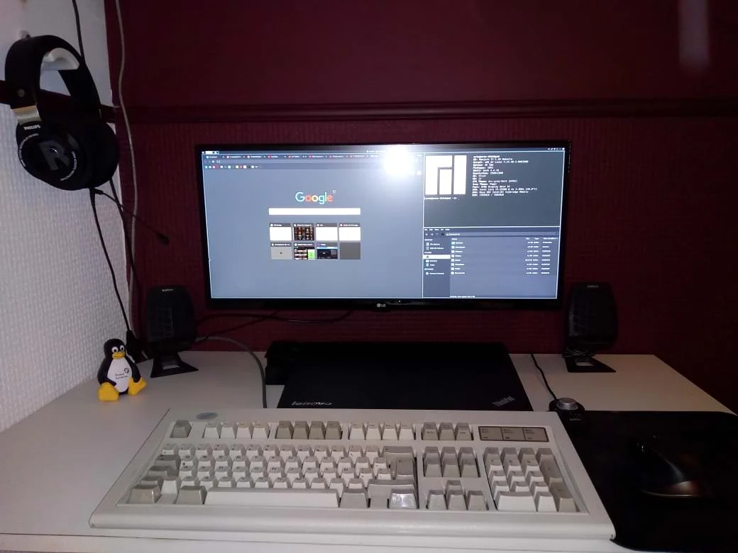 My setup is way better than my camera, ultrawide docked T430 | Scrolller