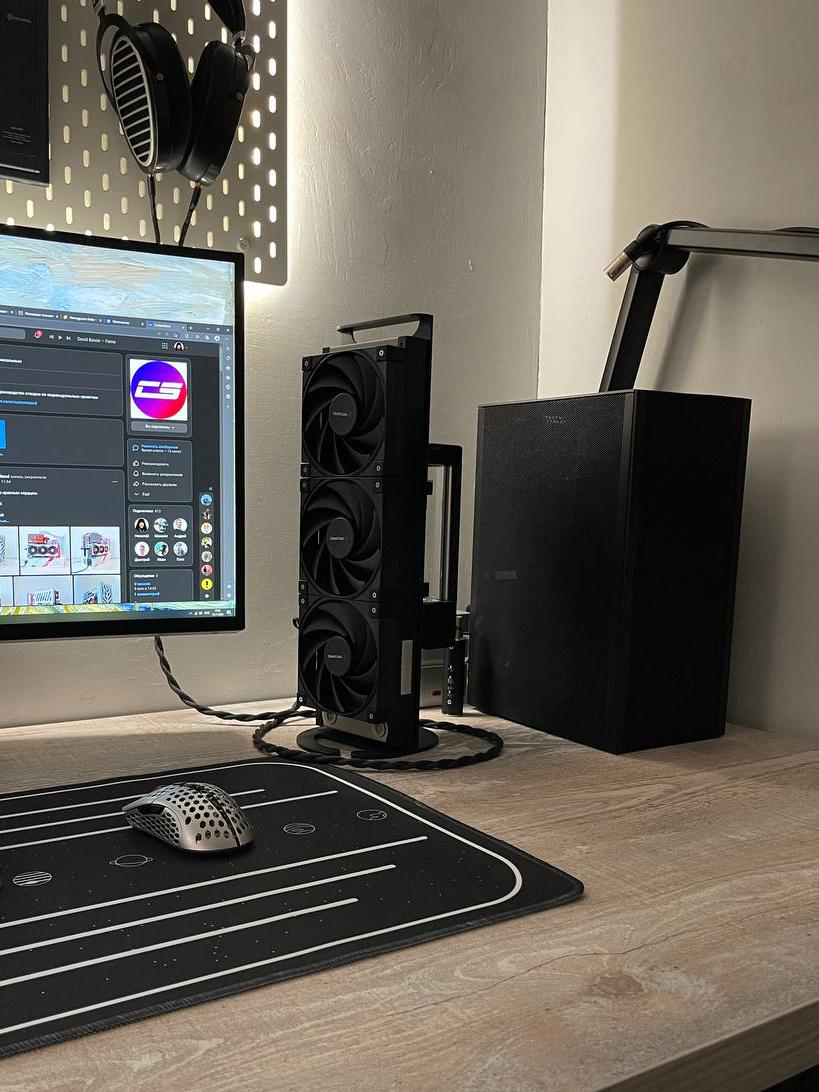 Rack for liquid cooling radiator. Material steel. | Scrolller